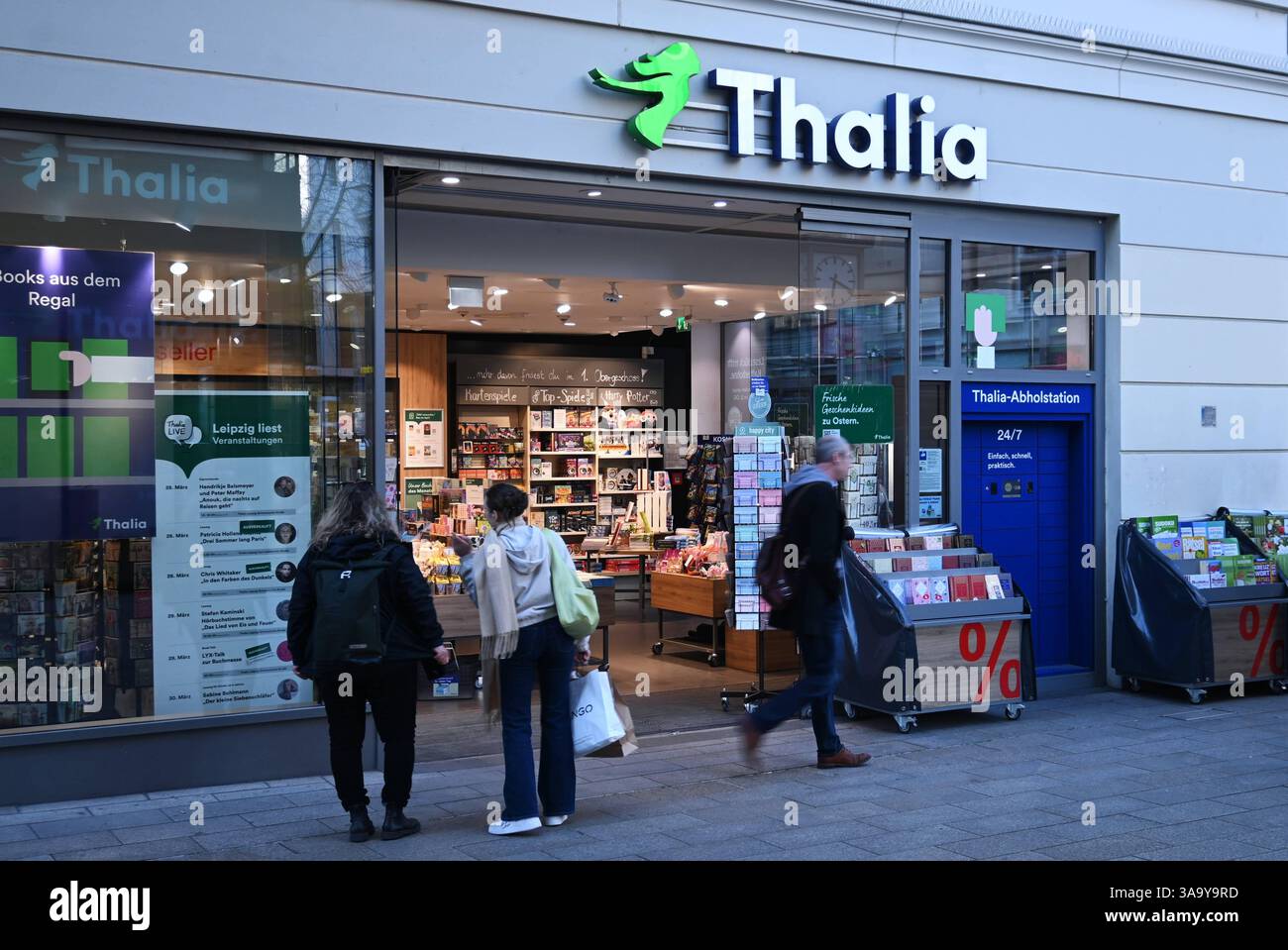 Thalia gruppe hi-res stock photography and images - Alamy