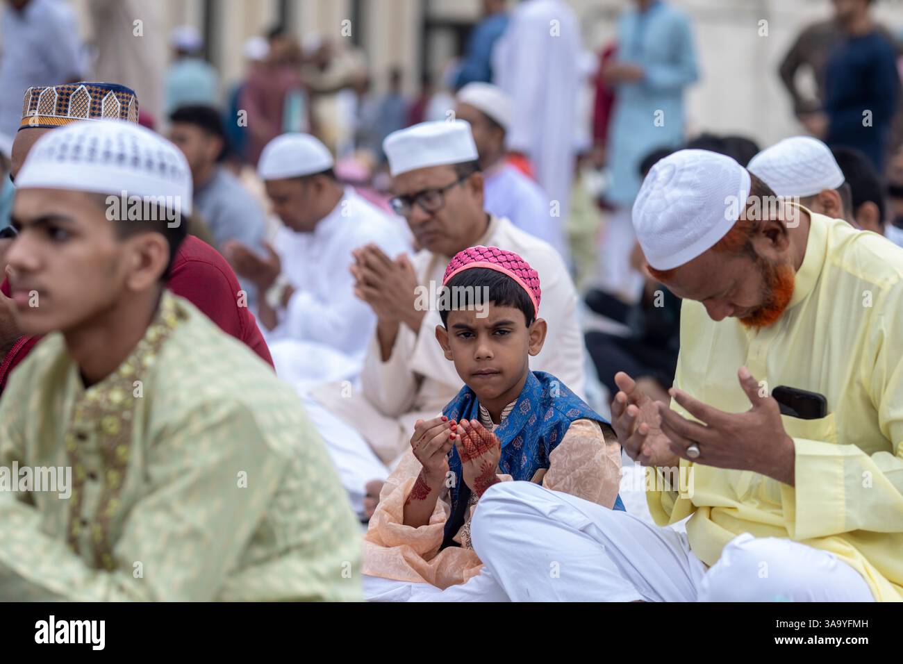 Dhaka, Bangladesh. 31st Mar, 2025. Muslims offer Eid al-Fitr prayers ...