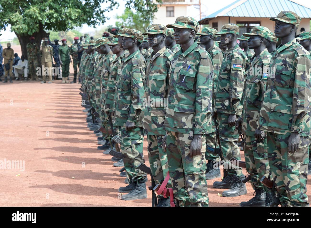 SOUTH-SUDAN, Lakes state, Rumbek, armed SPLA forces at airport ...