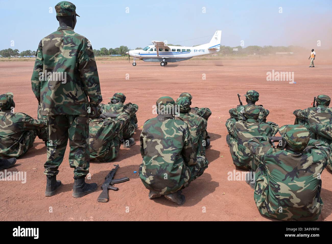 SOUTH-SUDAN, Lakes state, Rumbek, armed SPLA forces at airport ...