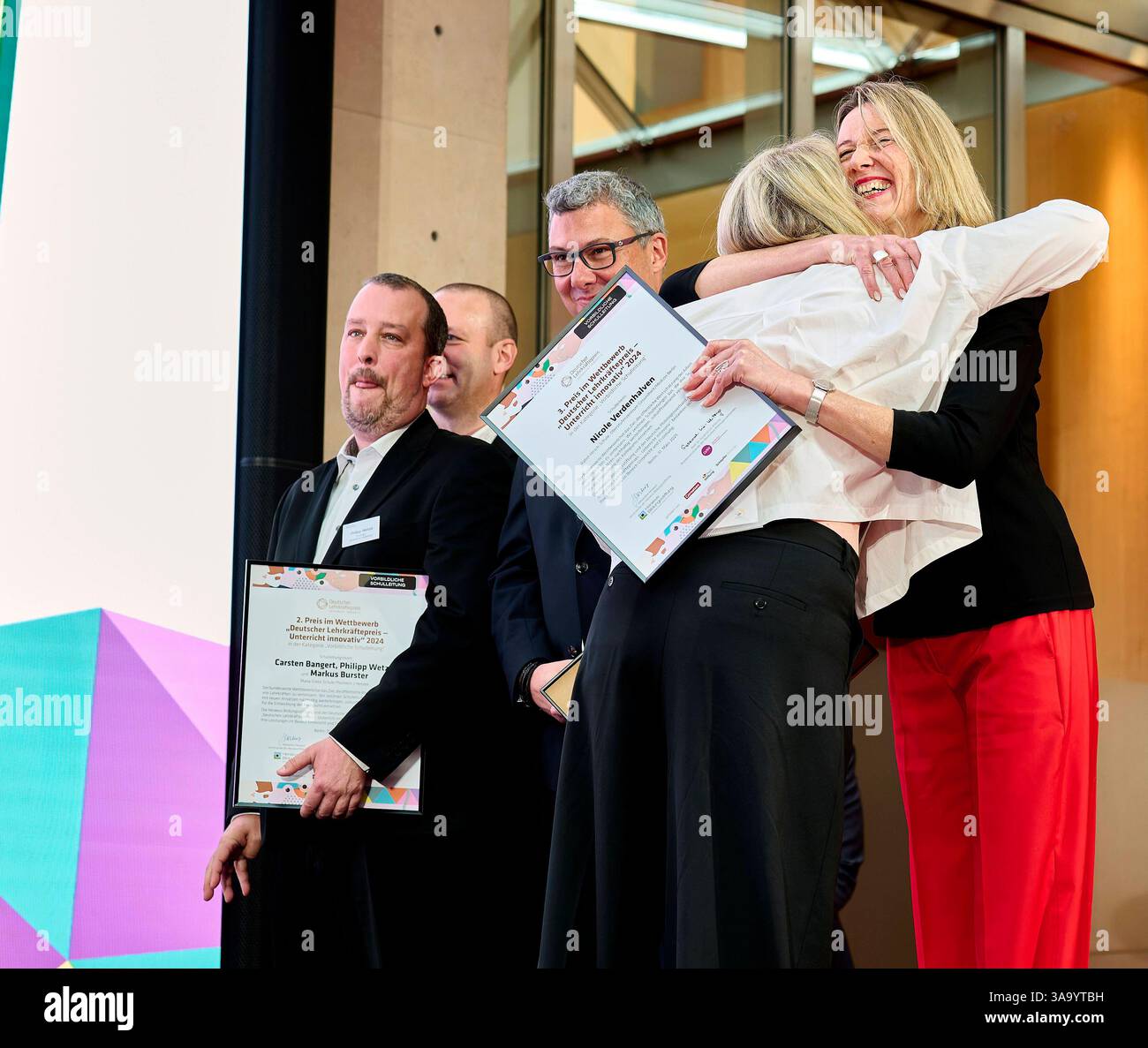 Deutscher Lehrkräftepreis - Vorbildliche Schulleitung EUR,Deutschland ...