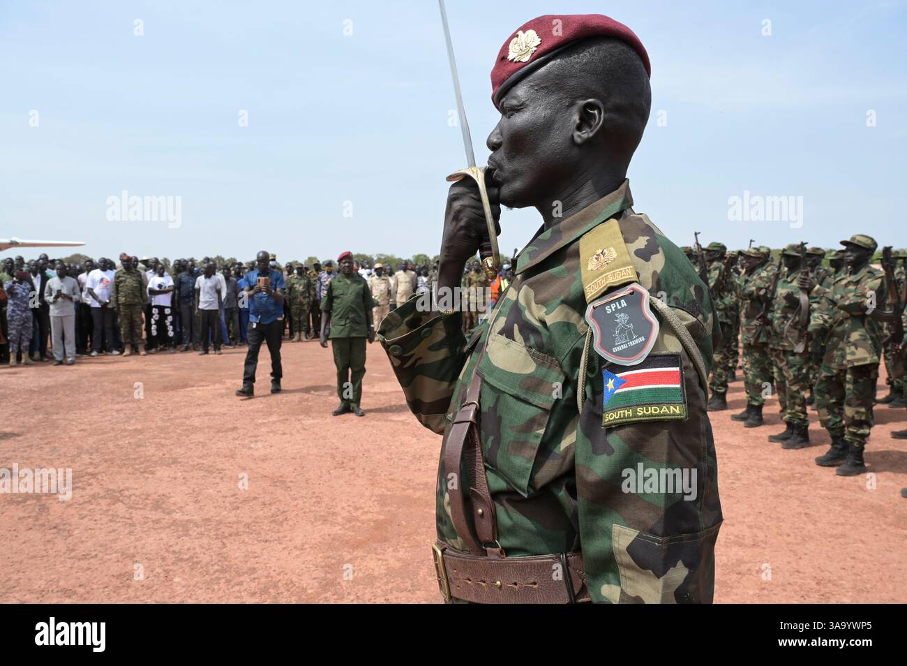 SOUTH-SUDAN, Lakes state, Rumbek, armed SPLA forces at airport ...