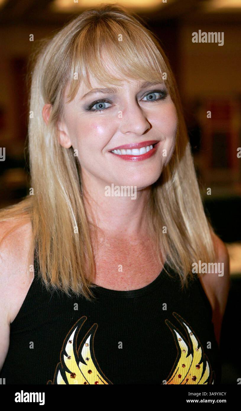 Oct 01, 2005; Burbank, CA, USA; LISA WILCOX at the Hollywood Collectors ...