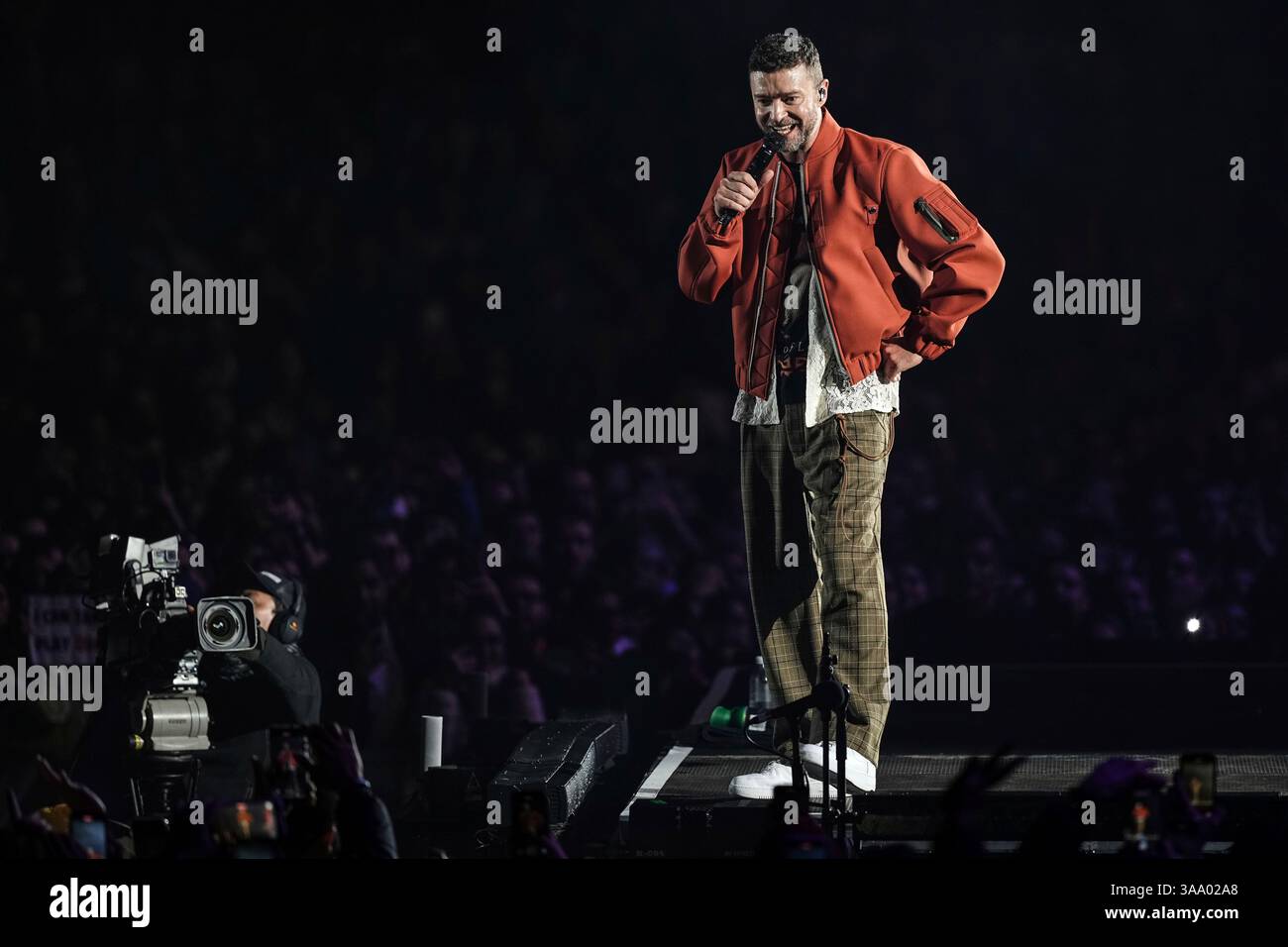 Justin Timberlake performs at the Estereo Picnic music festival in ...