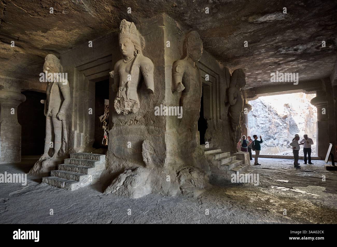 Elephanta caves, Linga shrine, Mumbai, Bombay, India, Asia Stock Photo ...
