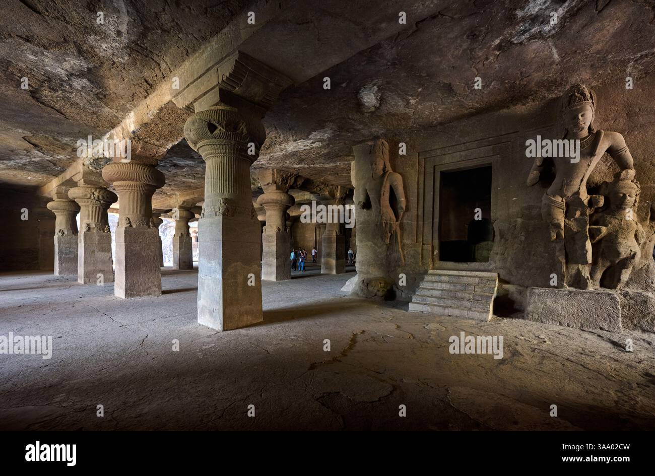 Elephanta caves, Linga shrine, Mumbai, Bombay, India, Asia Stock Photo ...