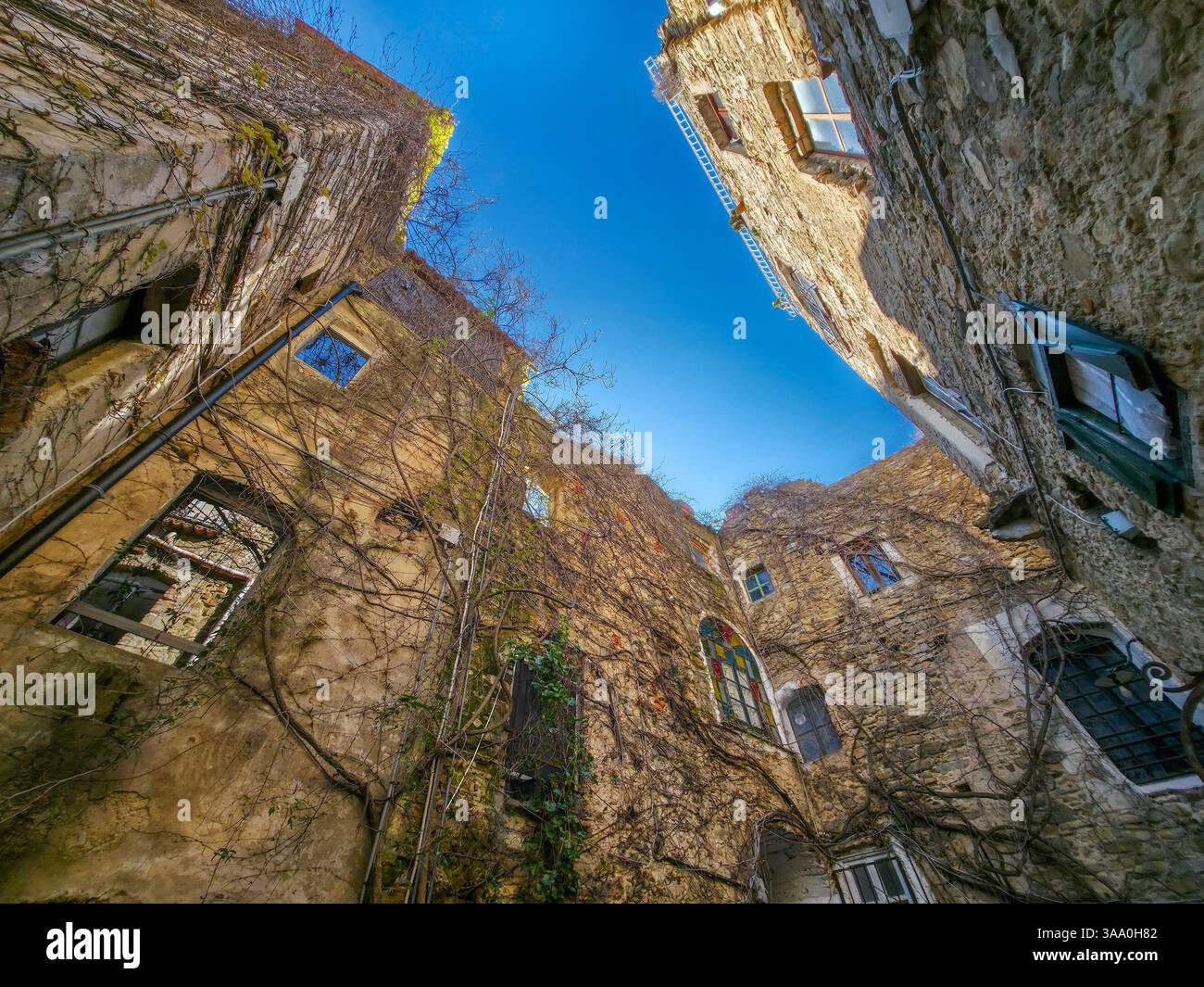 Bussana Vecchia artist retreat medieval village destroyed by earthquake ...