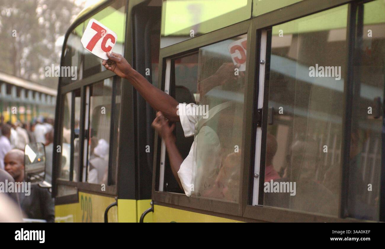 Number 4 bus route hi-res stock photography and images - Alamy