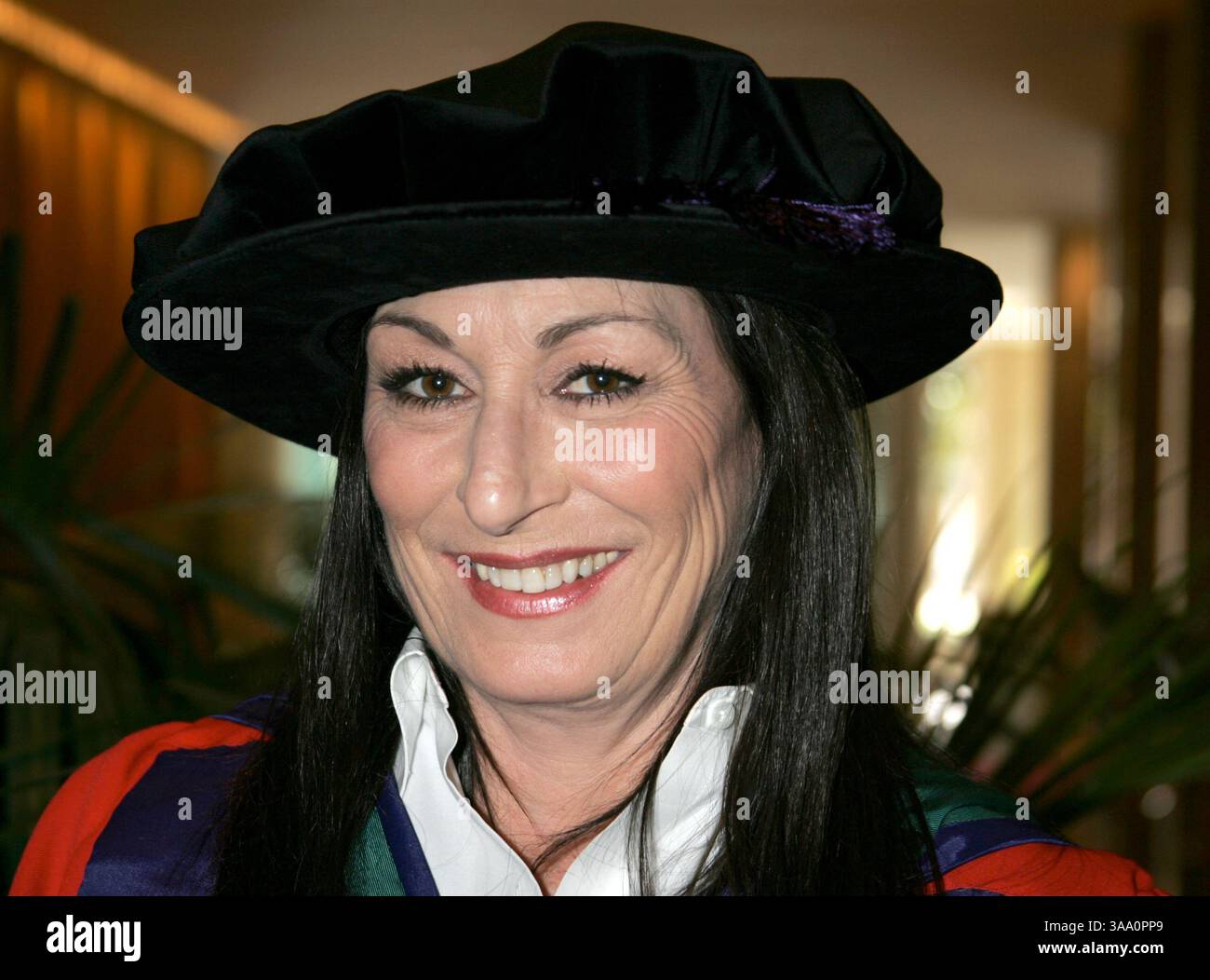 Jun 17, 2005; Beverly Hills, CA, USA; ANJELICA HUSTON receives a ...