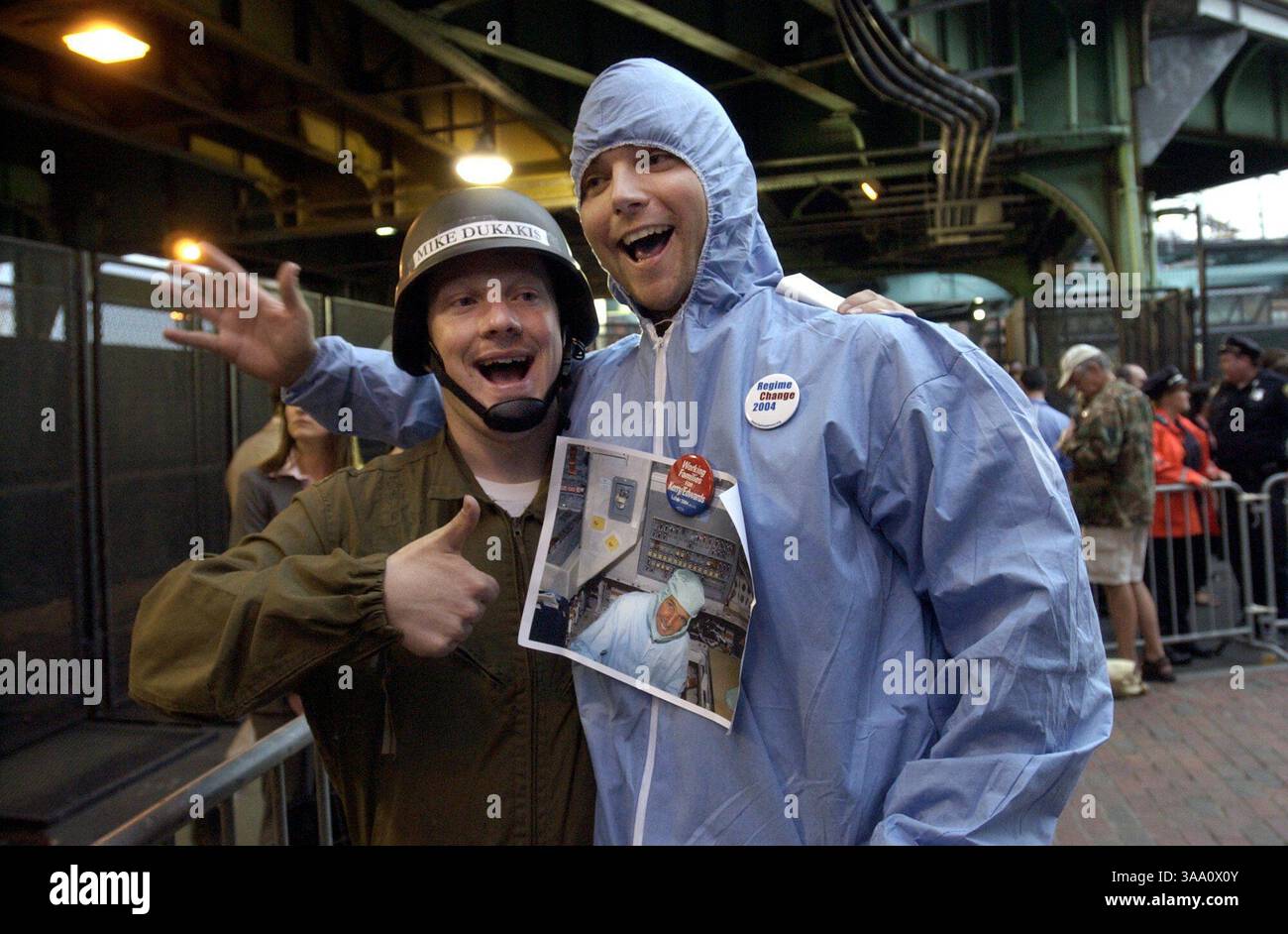 Michael dukakis tank hi-res stock photography and images - Alamy