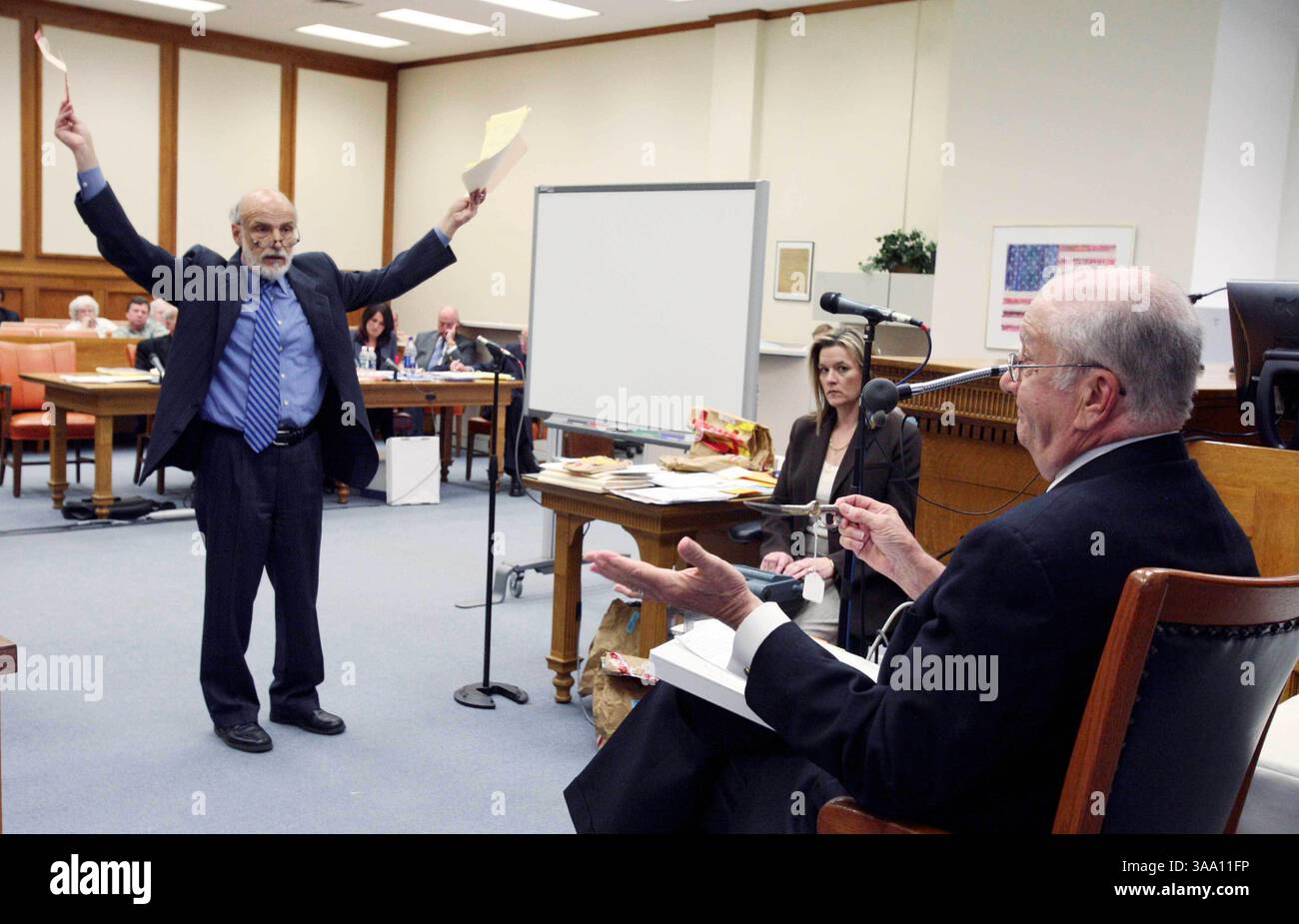 May 05, 2006; Toledo, OH, USA; Defense attorney ALAN KONOP (L ...