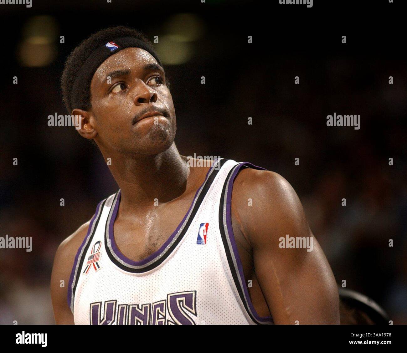 Sacramento kings fans 2002 hi-res stock photography and images - Alamy