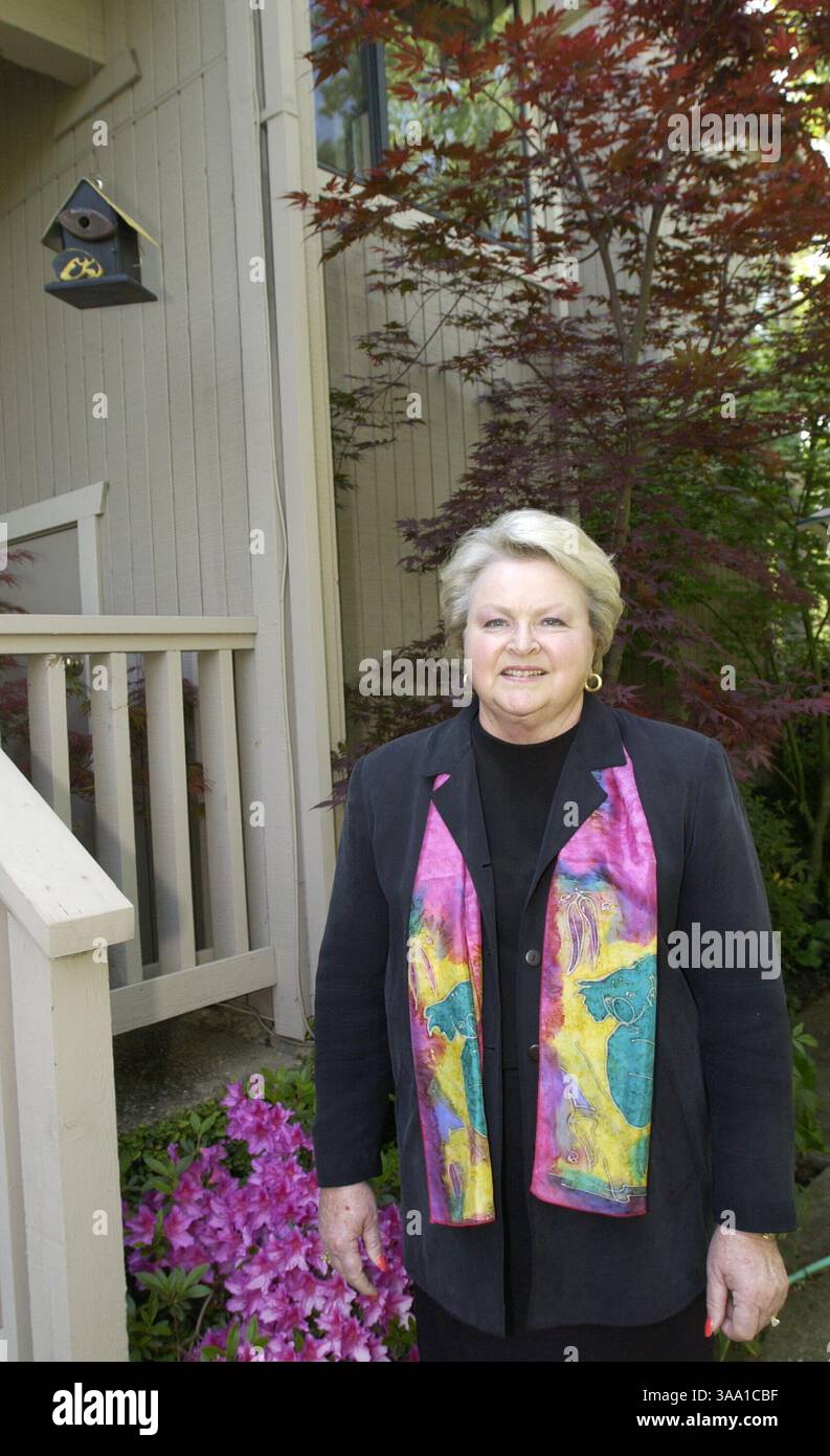 Smoley hi-res stock photography and images - Alamy