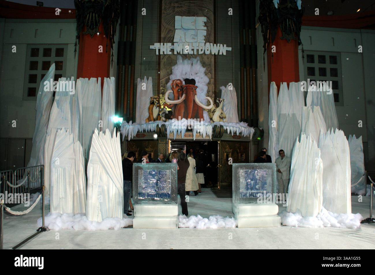 Ice age the meltdown 2006 premiere hi-res stock photography and images ...