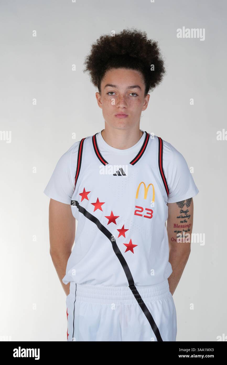 BROOKLYN, NY - MARCH 28: McDonalds High School All American Grace Knox ...