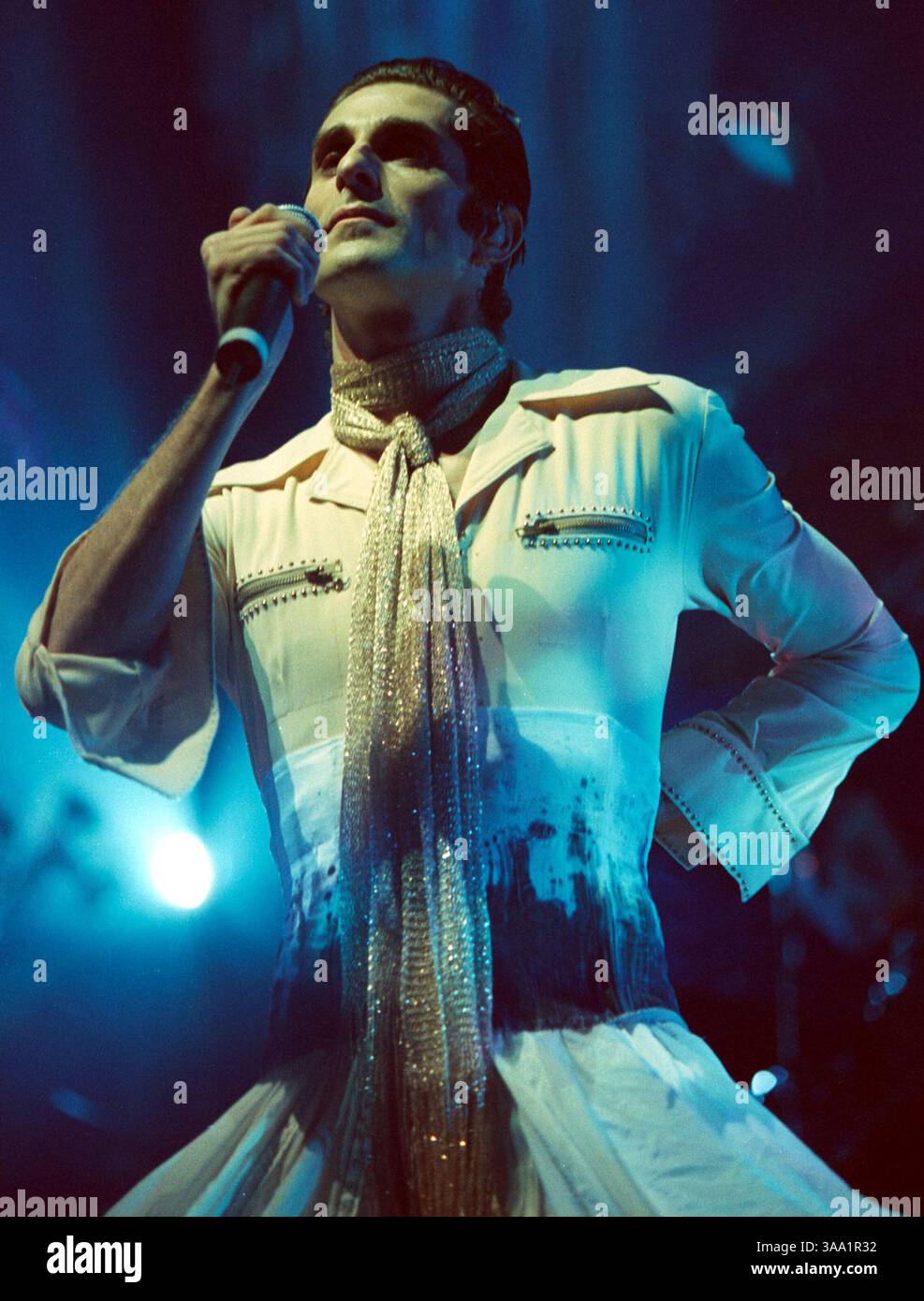 Oct 13, 2001; Raleigh, NC, USA; Singer PERRY FARRELL performs live with ...