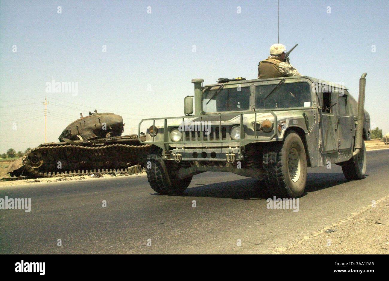 Us army tank drives past hi-res stock photography and images - Alamy