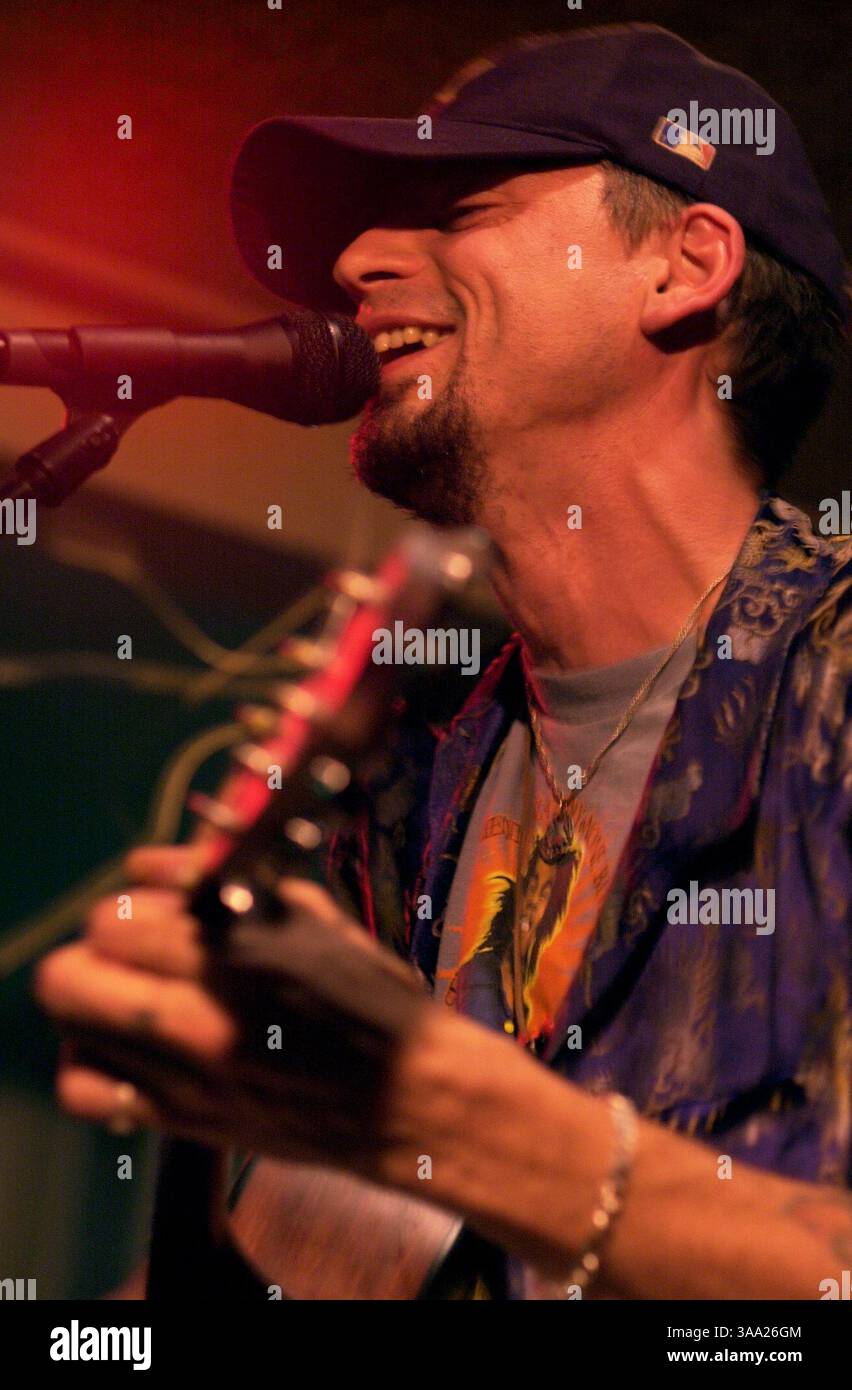 Local guitarist Chris Horton (cq, of Carmichael) performs during ...