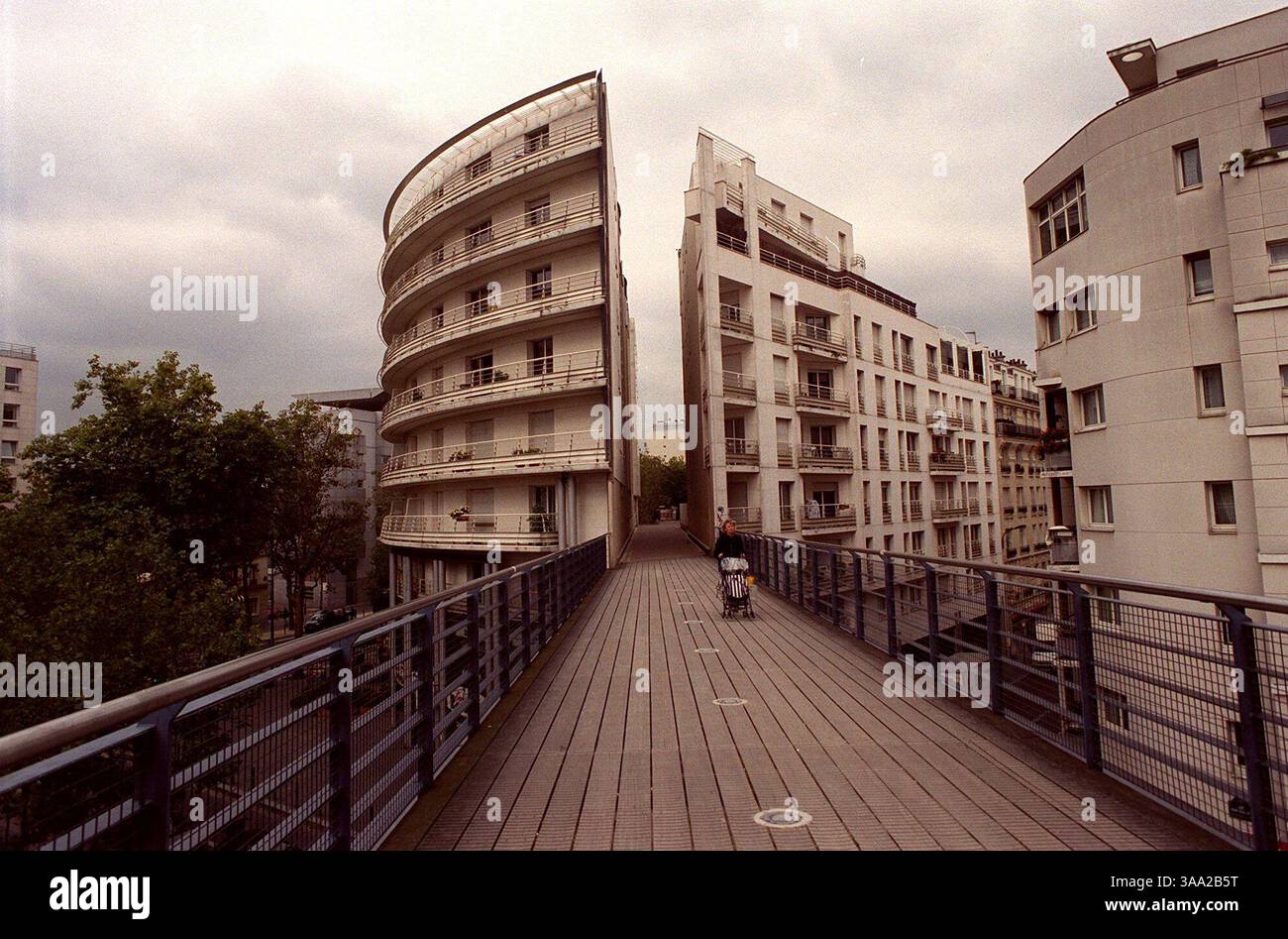 Paris Viaduct The Promenade Plantee, an elevated walkway stretching ...