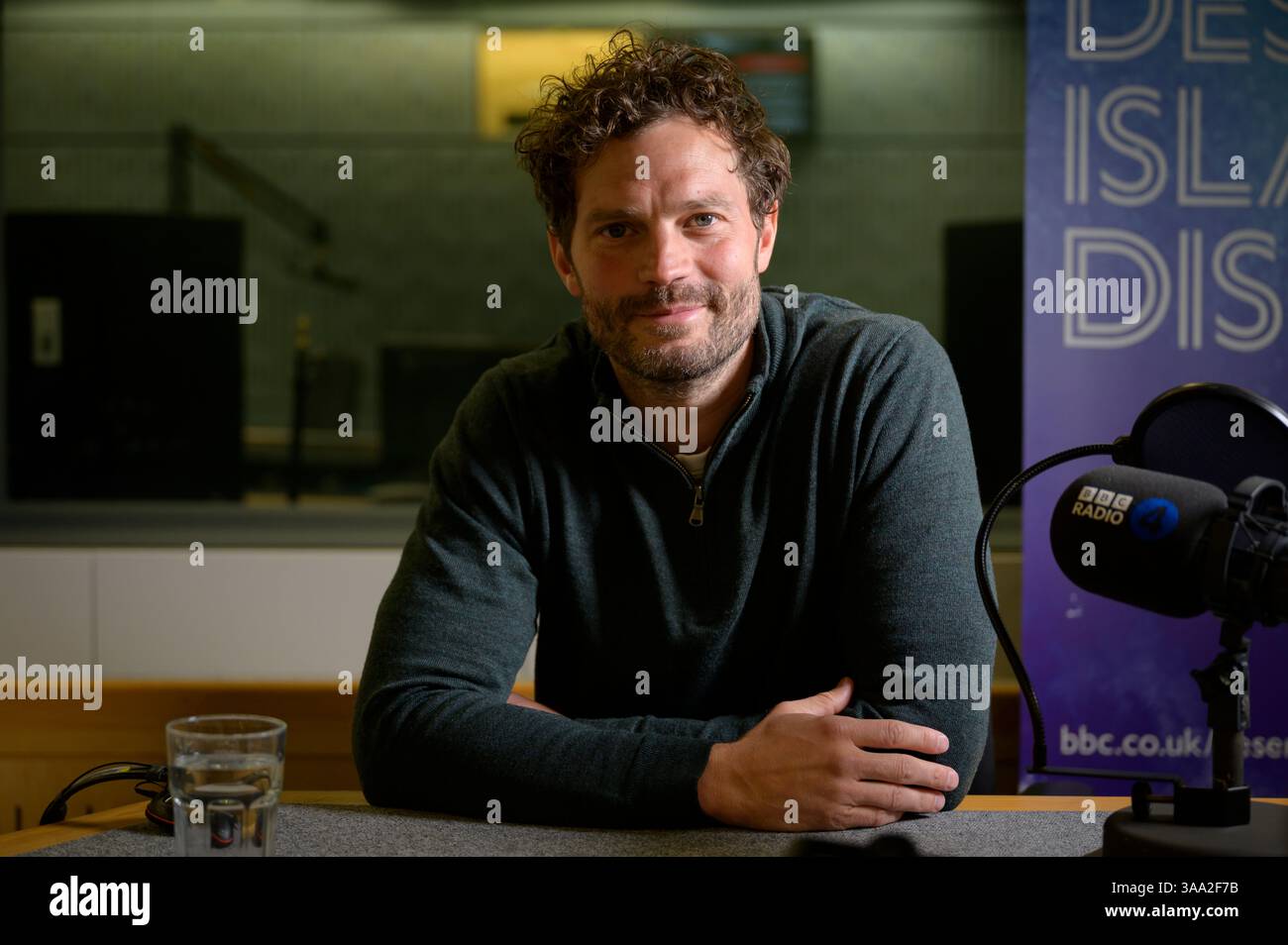 2024 Jamie Dornan Stock Photo - Alamy