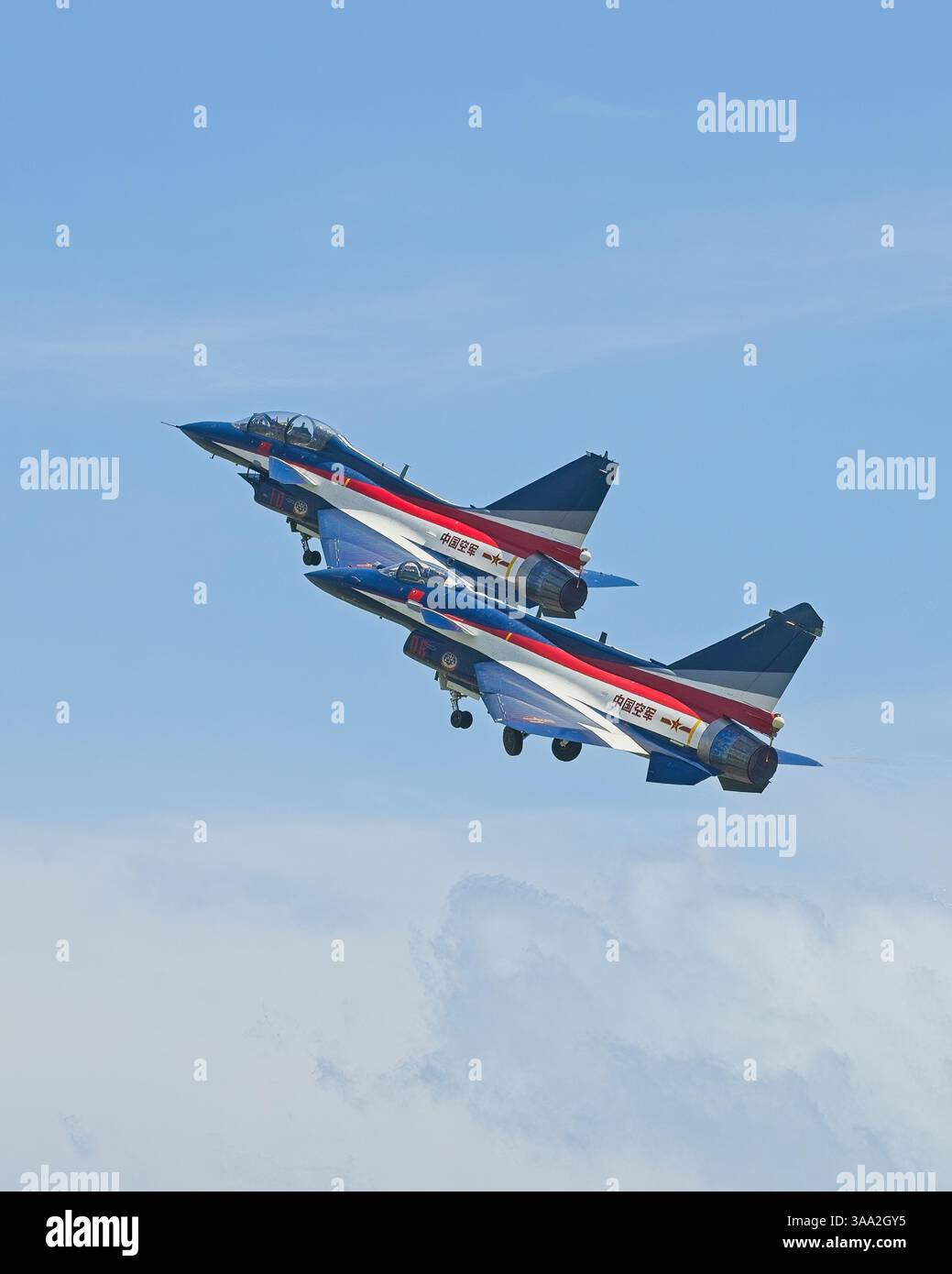 Chinese j 10 fighter hi-res stock photography and images - Alamy