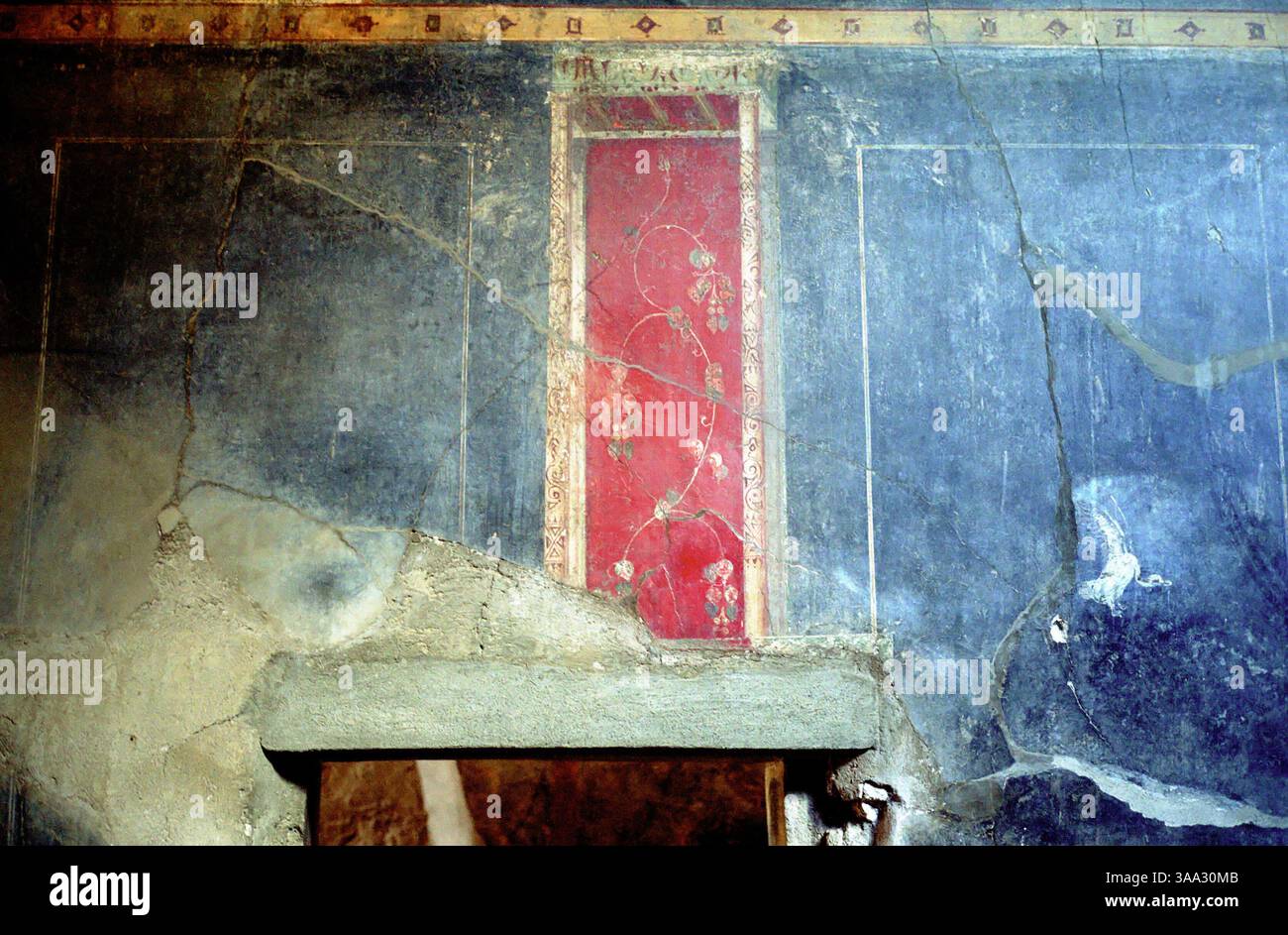 Jul 28, 2006; Pompeii, ITALY; Interior wall design in the ancient Roman ...