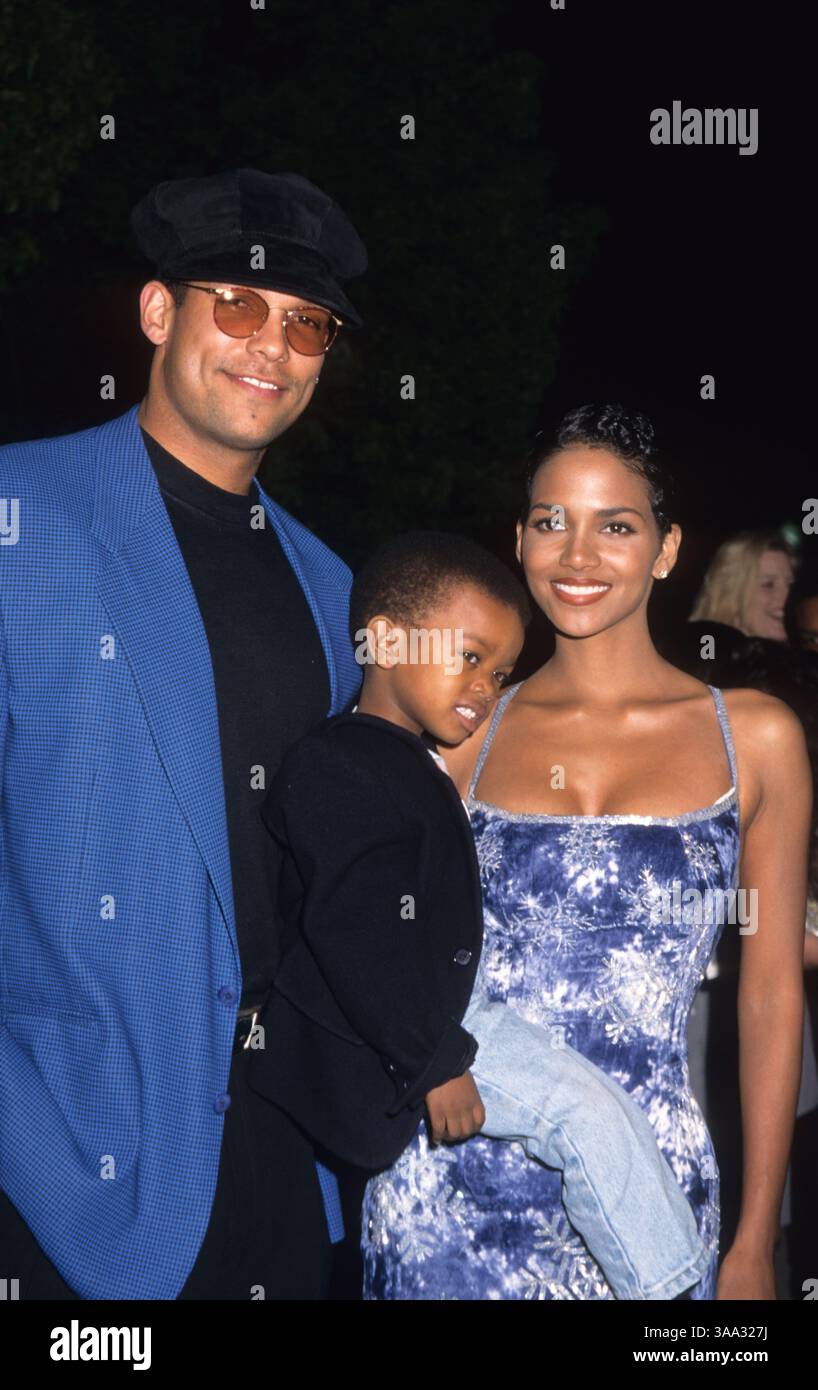 Mar 15, 1995; Los Angeles, CA, USA; Halle Berry at the 'Losing Isaiah ...