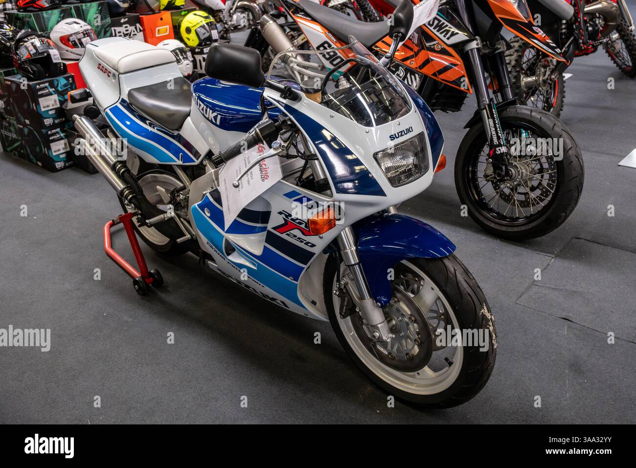 Rg250 gamma hi-res stock photography and images - Alamy