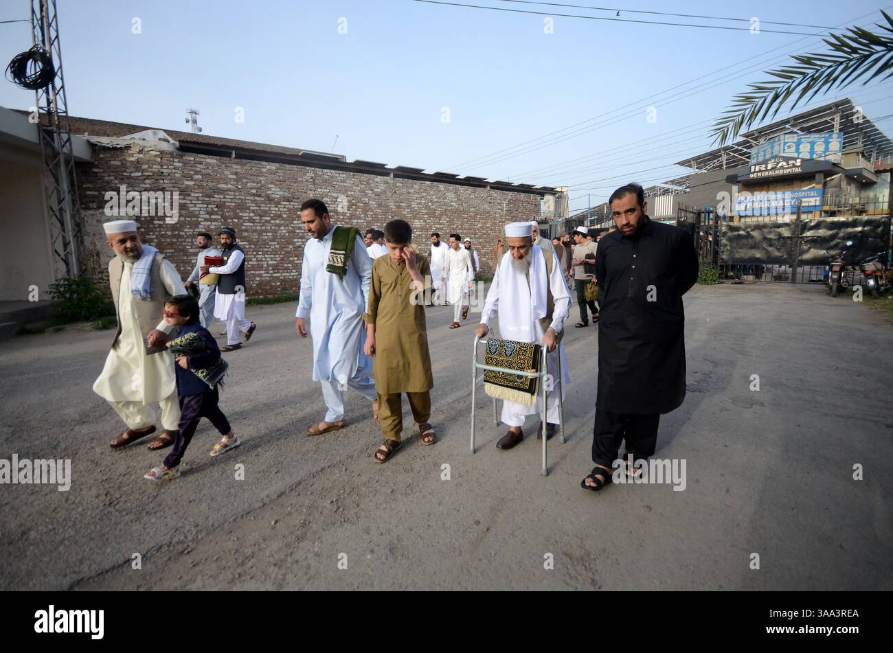 Peshawar, Peshawar, Pakistan. 31st Mar, 2025. Eid Al-Fitr in Pakistan ...