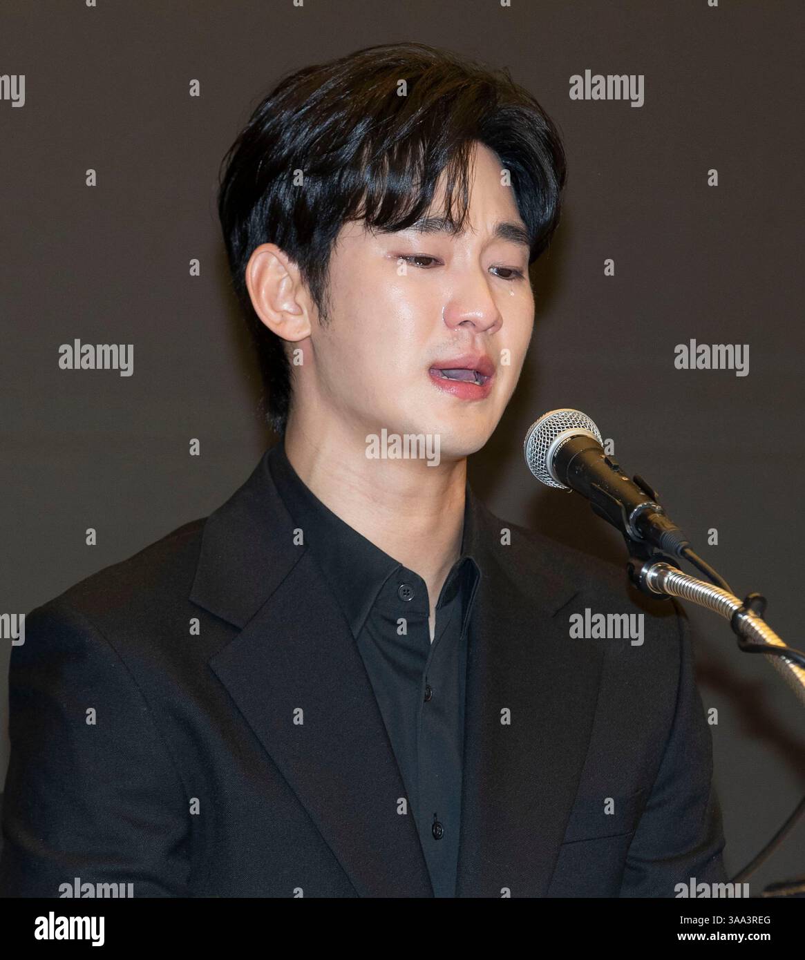 Seoul, South Korea. 31st Mar, 2025. South Korean actor Kim Soo-hyun during a press conference ...