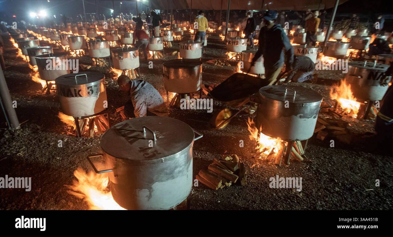 Nakhlistan cooking the night before Eid al-Fitr in Cape Town A general ...