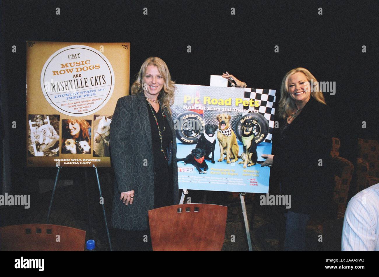 Jan 14, 2006; Nashville, TN, USA; Photographer Karen Will Rogers and ...