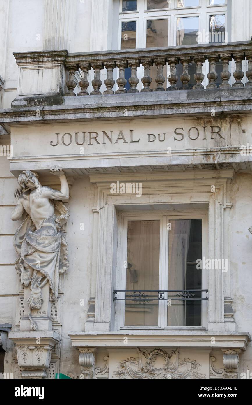 PRESS LOCATIONS IN PARIS Stock Photo - Alamy