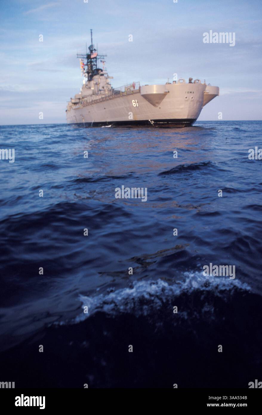 Nov 28, 1990; Norfolk, VA, USA; US Navy Battleships: USS Iowa 66-61 at ...