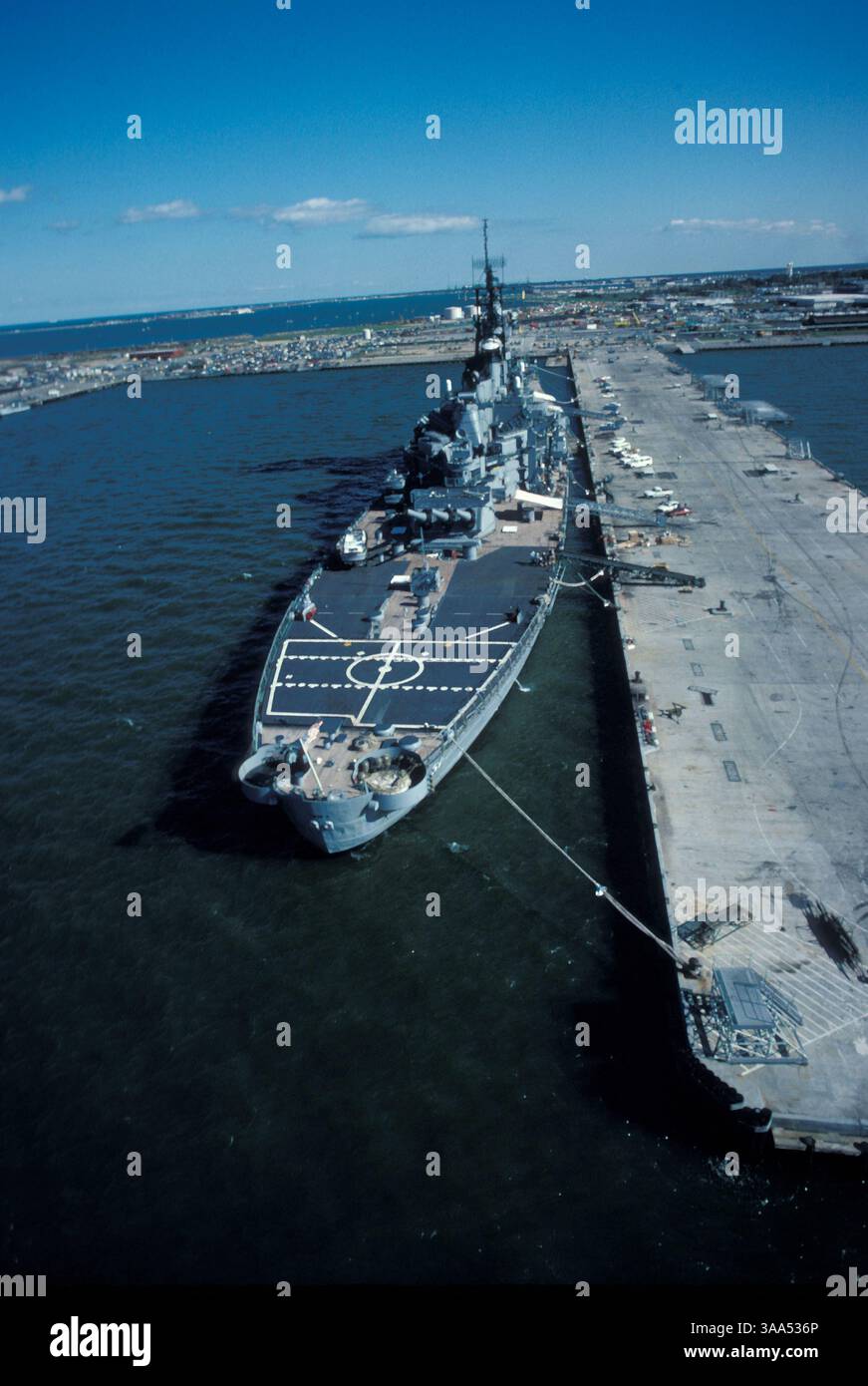 Nov 28, 1990; Norfolk , VA, USA; US Navy Battleships: USS Iowa 66-61 at the Norfolk Naval base ...