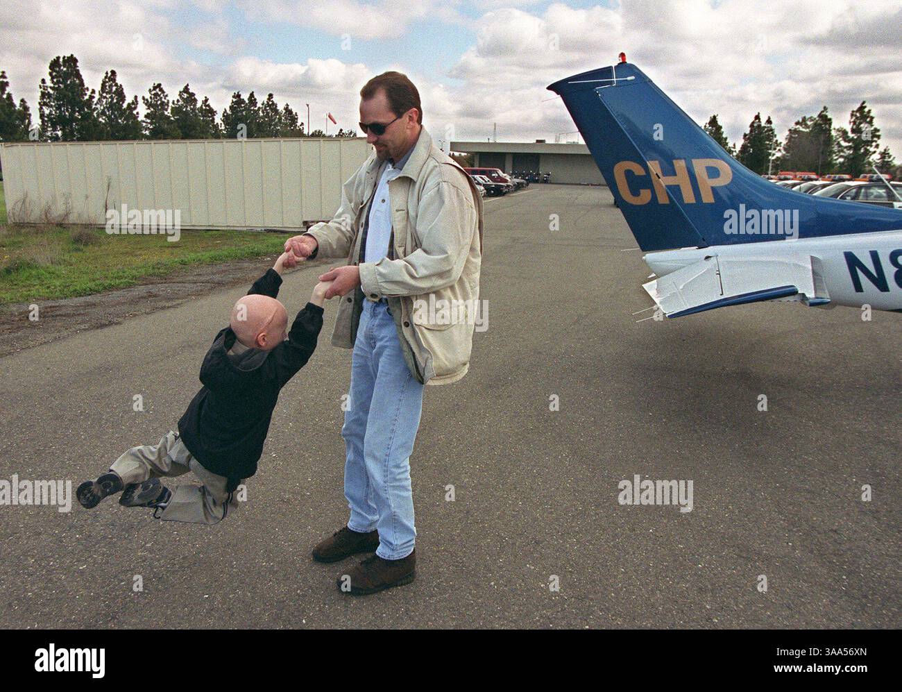 California highway patrol badge hi-res stock photography and images - Alamy