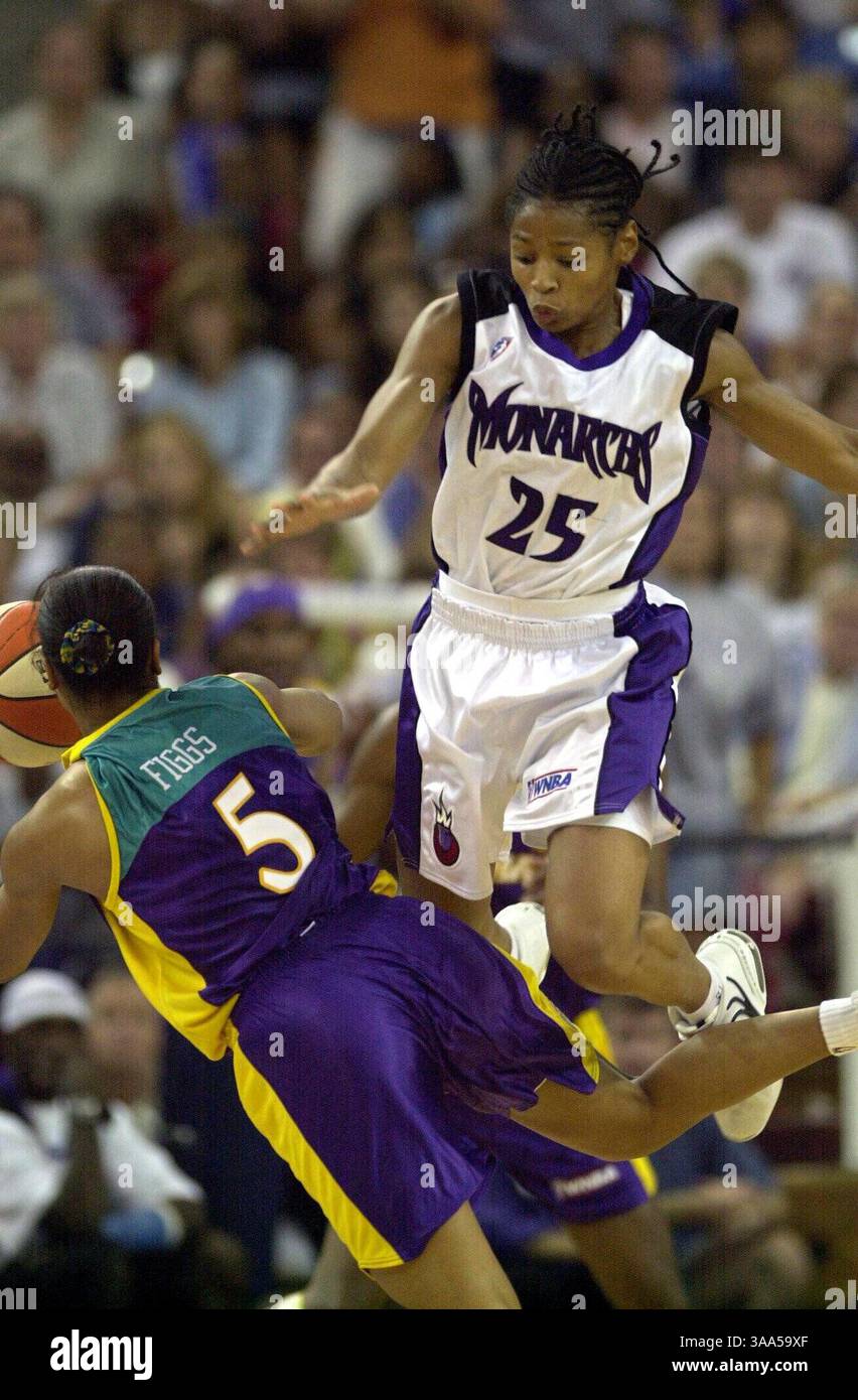 Sacramento Monarchs Kedra Holland-Corn tries to defend Los Angeles ...