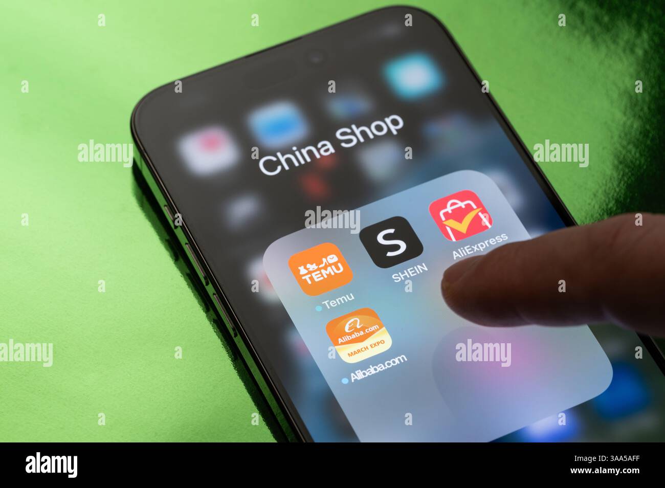 Shein interface view hi-res stock photography and images - Alamy