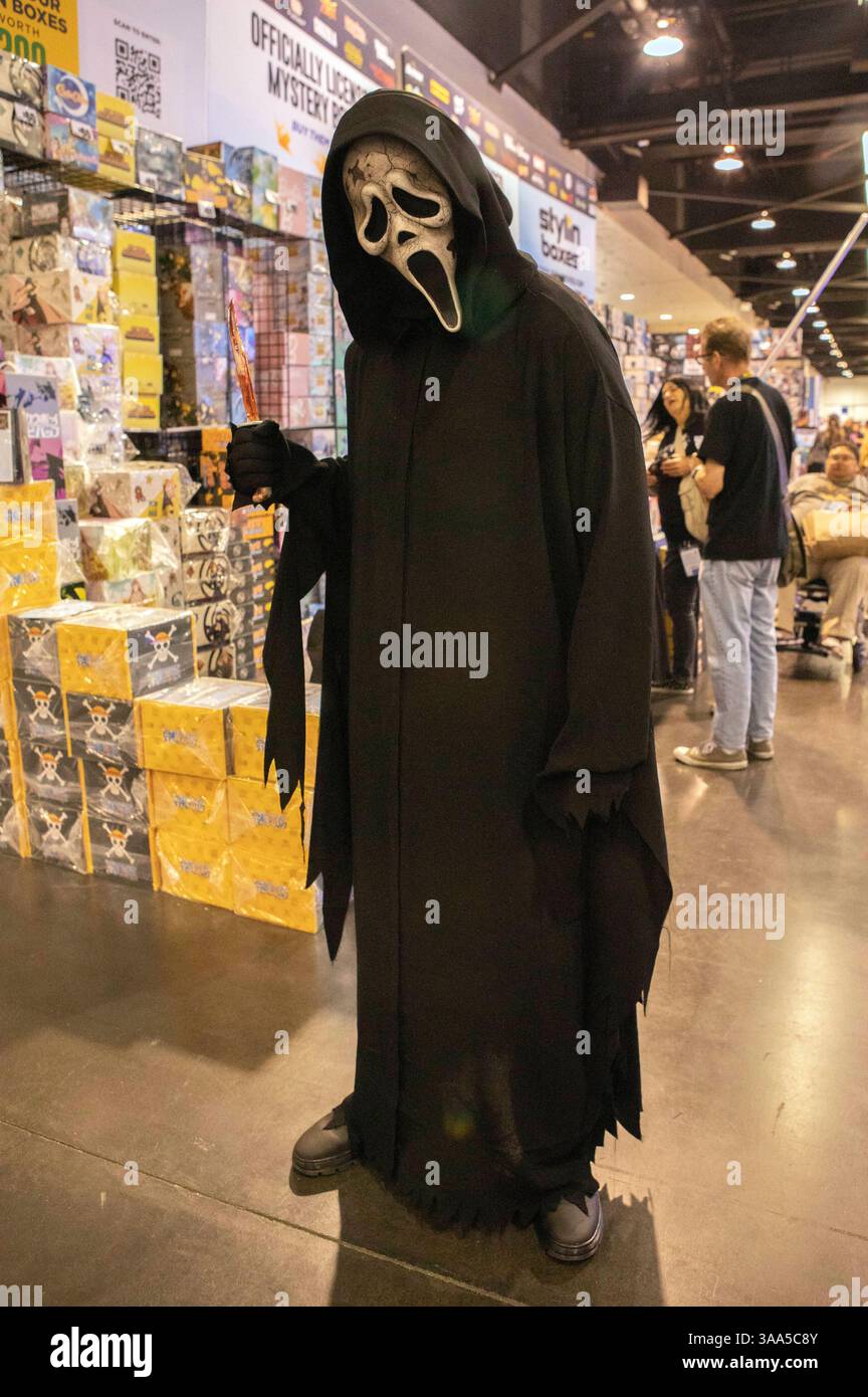 Scream Cosplayer auf der WonderCon 2025 im Anaheim Convention Center ...