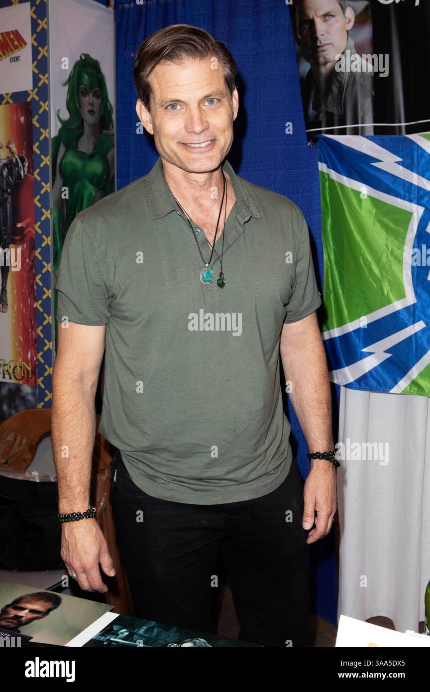 Casper Van Dien auf der WonderCon 2025 im Anaheim Convention Center ...