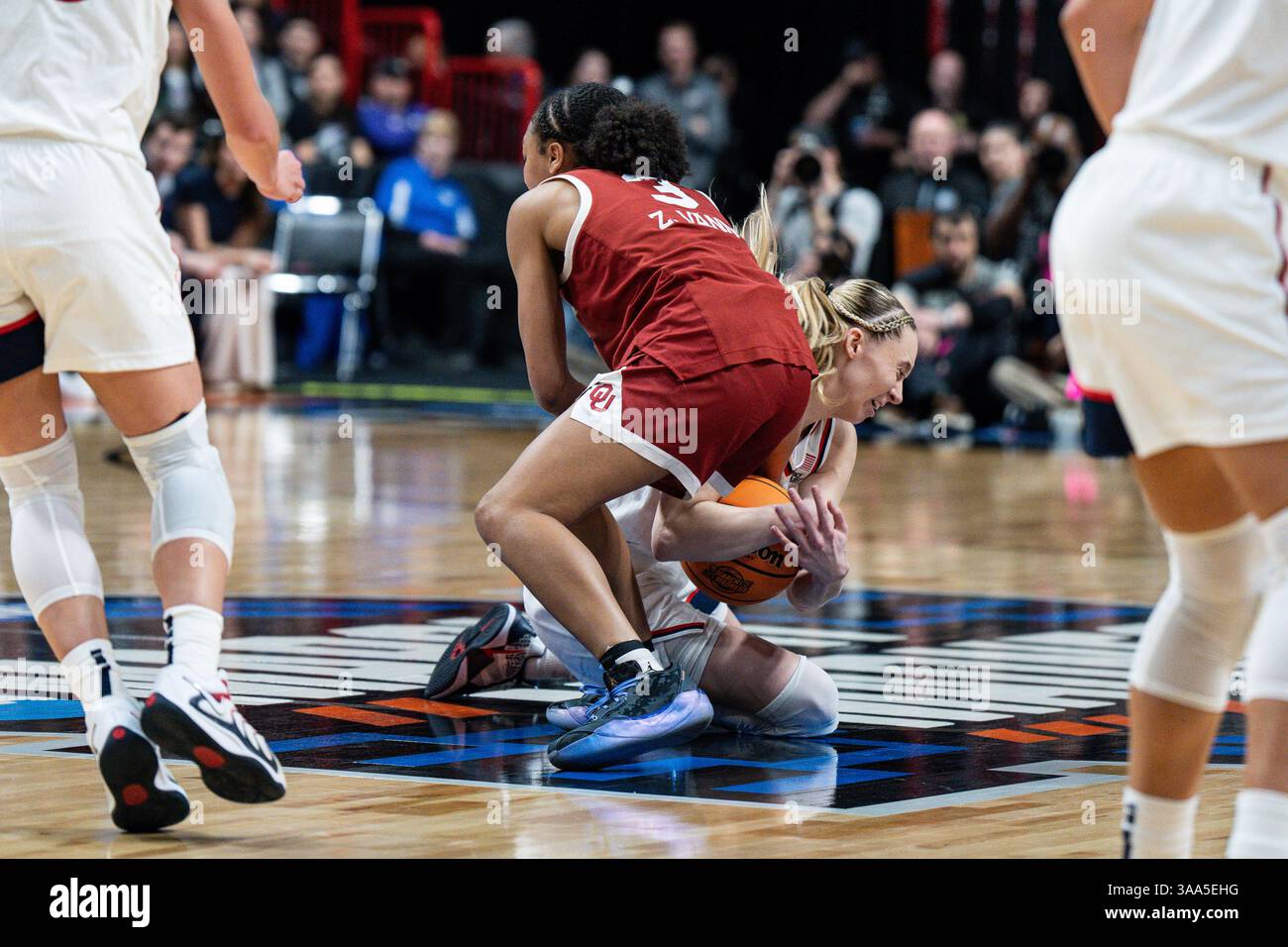 Spokane, United States. 29th Mar, 2025. UConn Huskies guard Paige ...