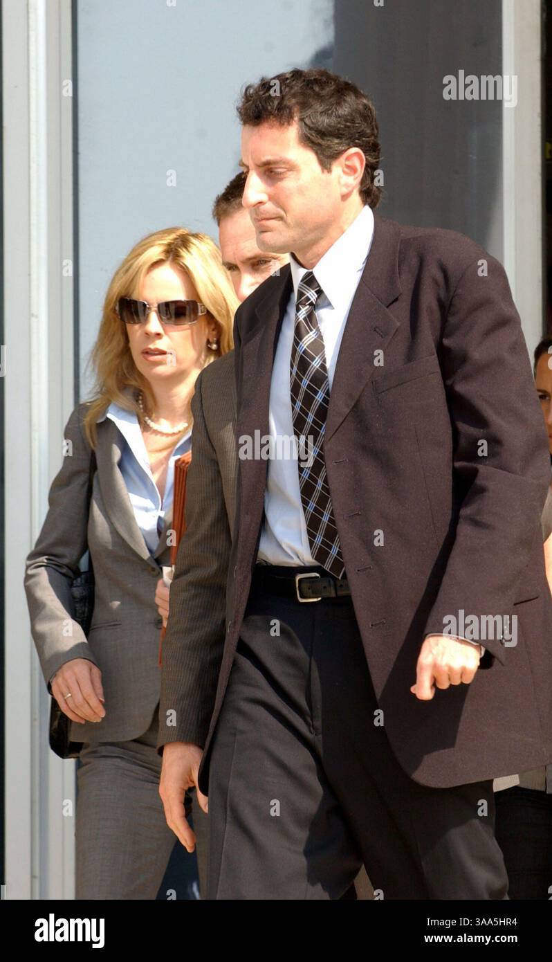 Feb 28, 2007 - Dania Beach, FL, USA - Anna Nicole Smith's companion ...