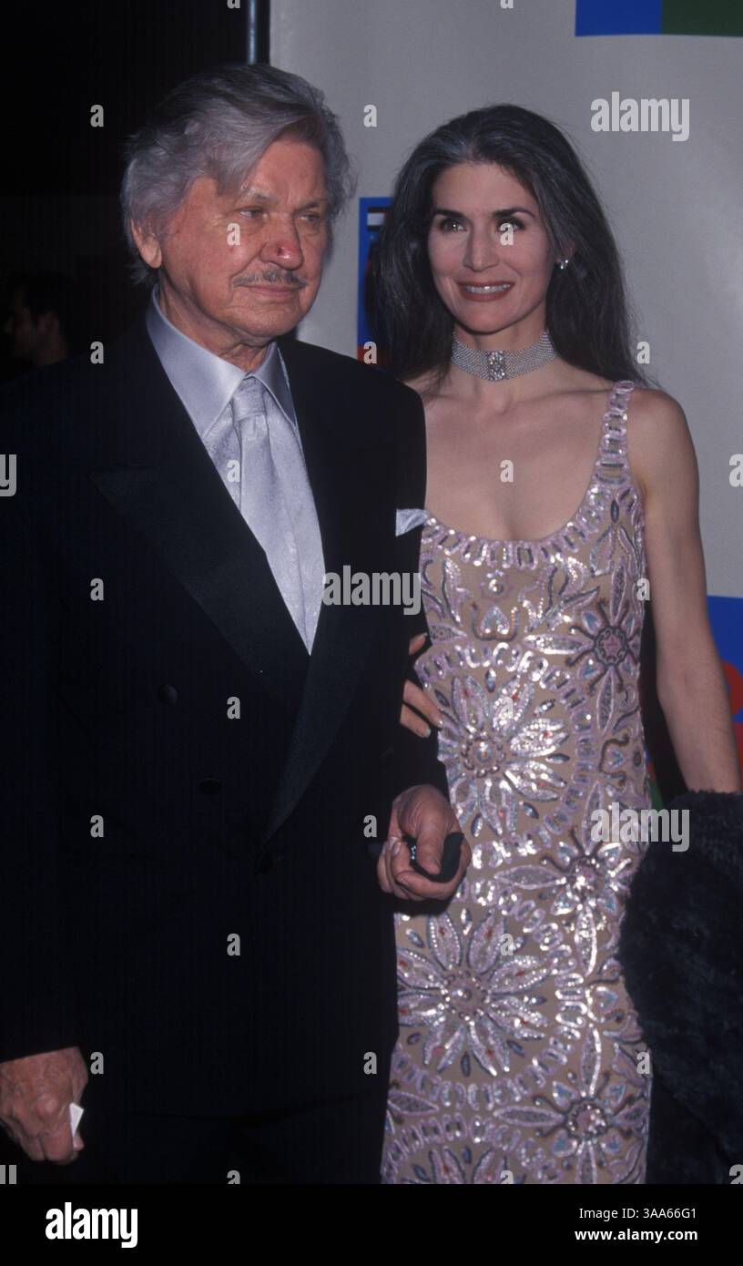 Charles bronson and kim weeks hi-res stock photography and images - Alamy