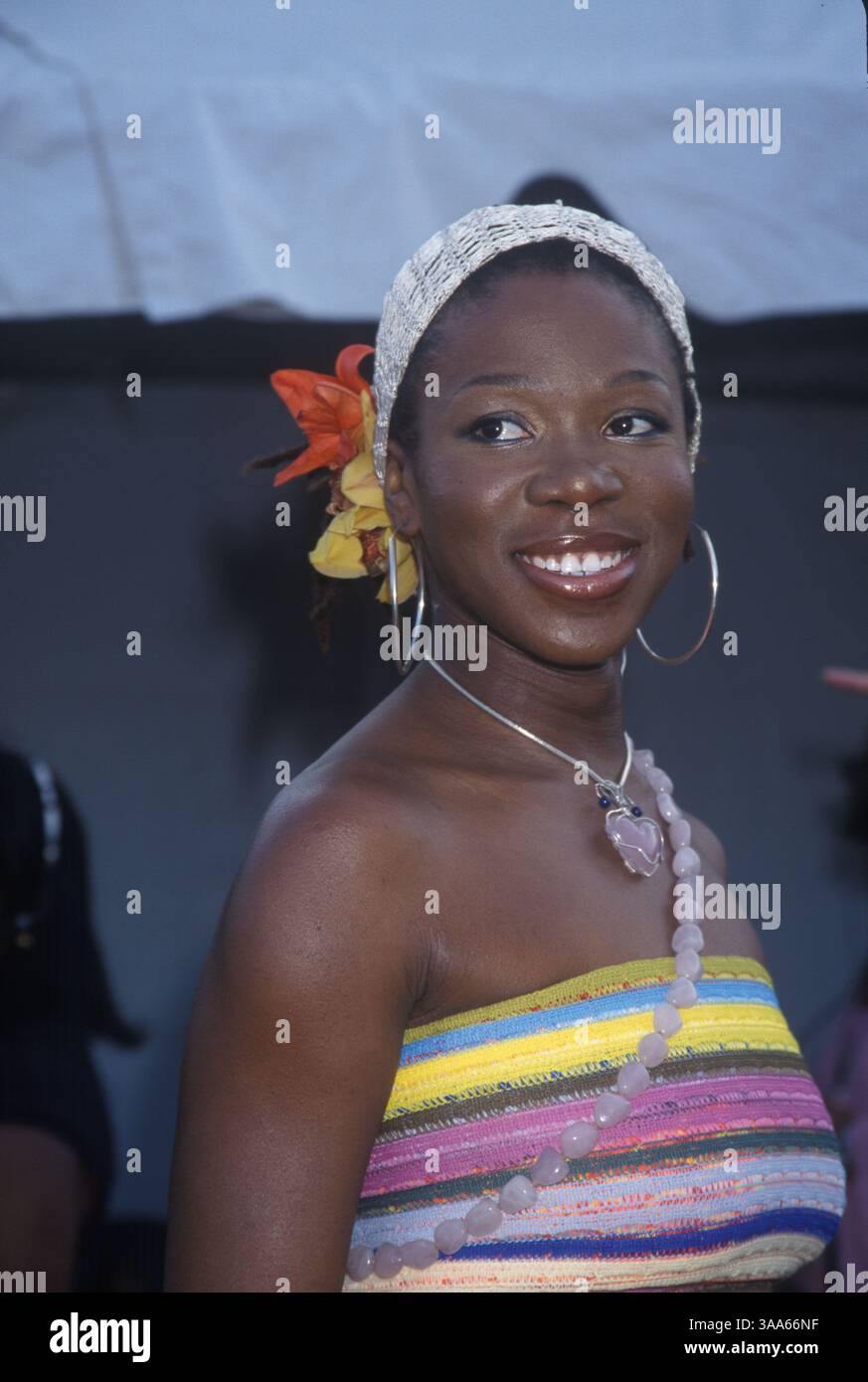 India arie 2001 hi-res stock photography and images - Alamy