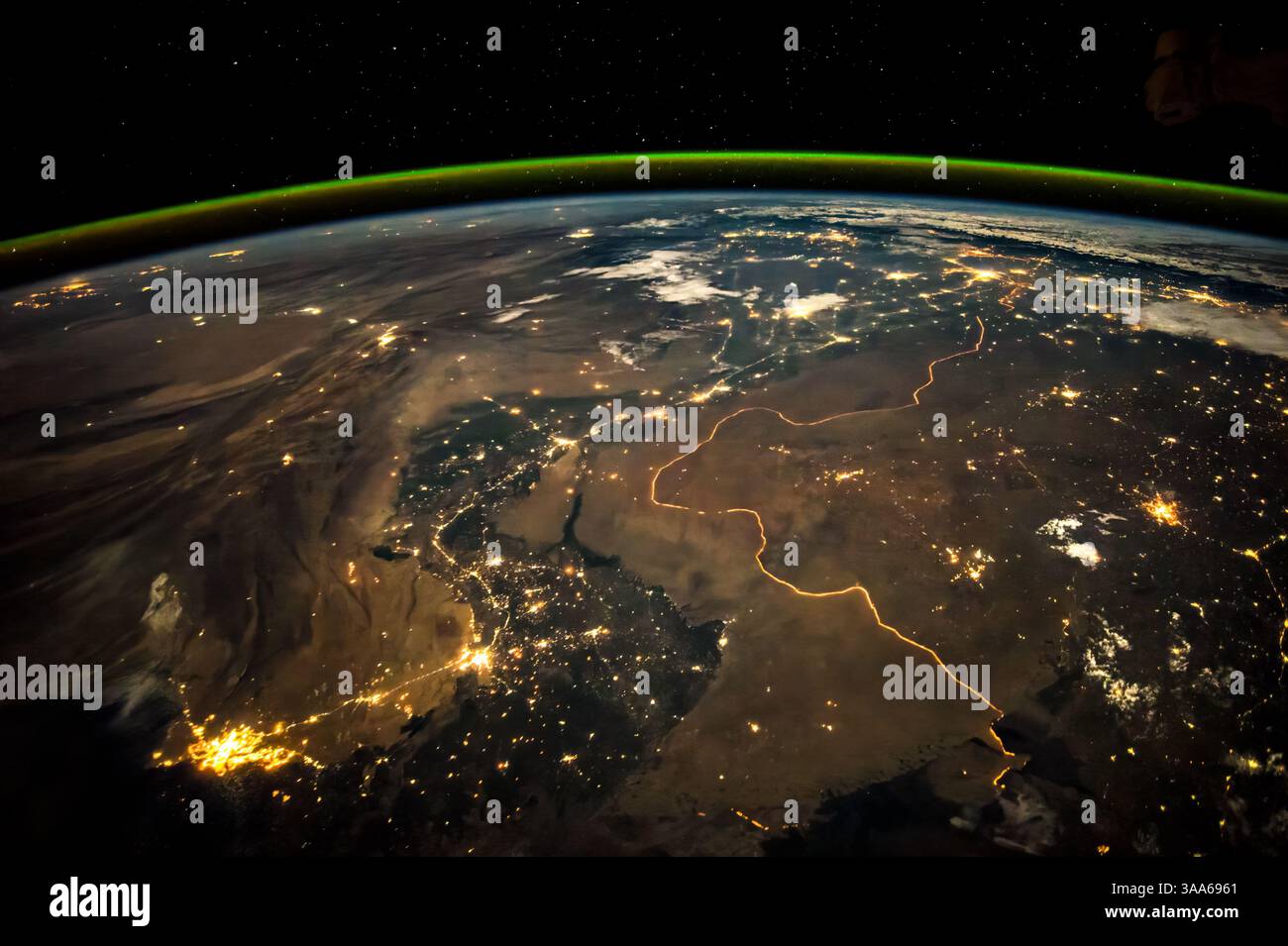 India pakistan border satellite hi-res stock photography and images - Alamy