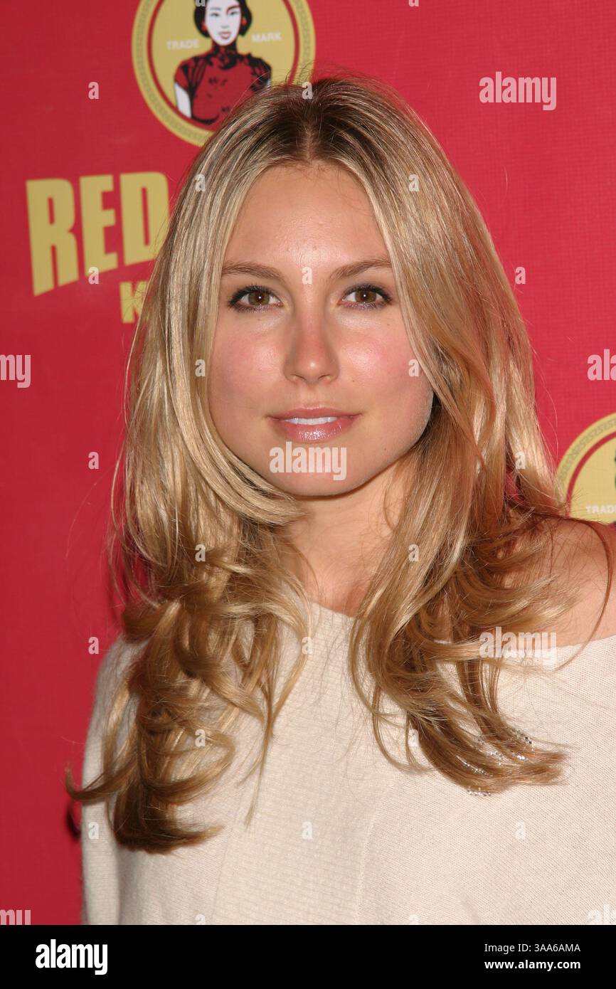 Sarah carter actress hi-res stock photography and images - Alamy