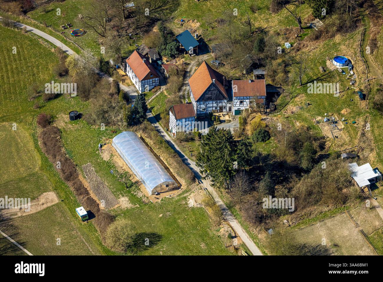 Luftbild, Hof Hessenberg Fachwerkhäuser, Ferienhäuser und Alpaka ...