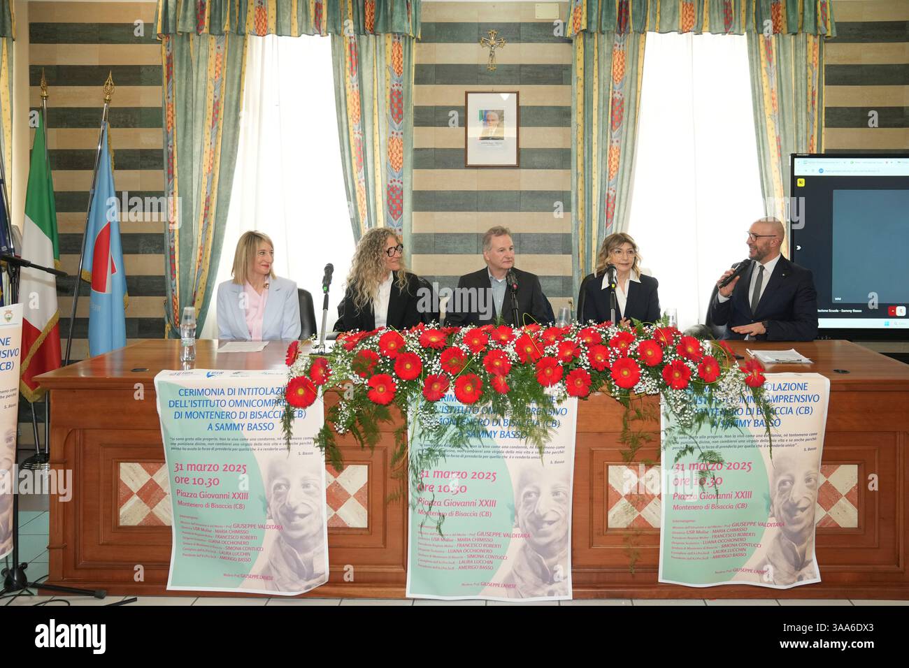 Montenero Di Bisaccia, Molise, Italy. 31st Mar, 2025. From the left ...