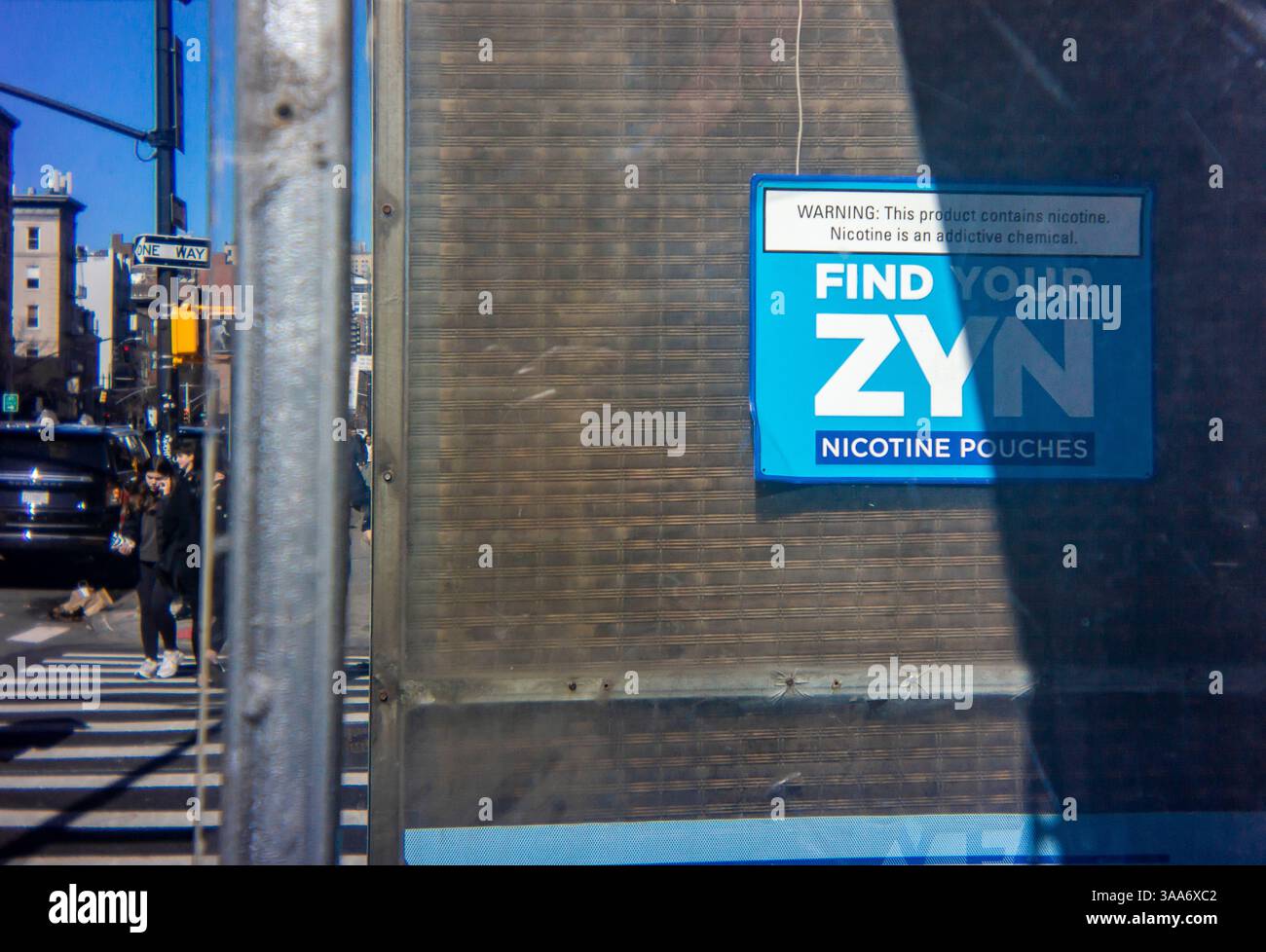 Zyn nicotine pouches hi-res stock photography and images - Alamy