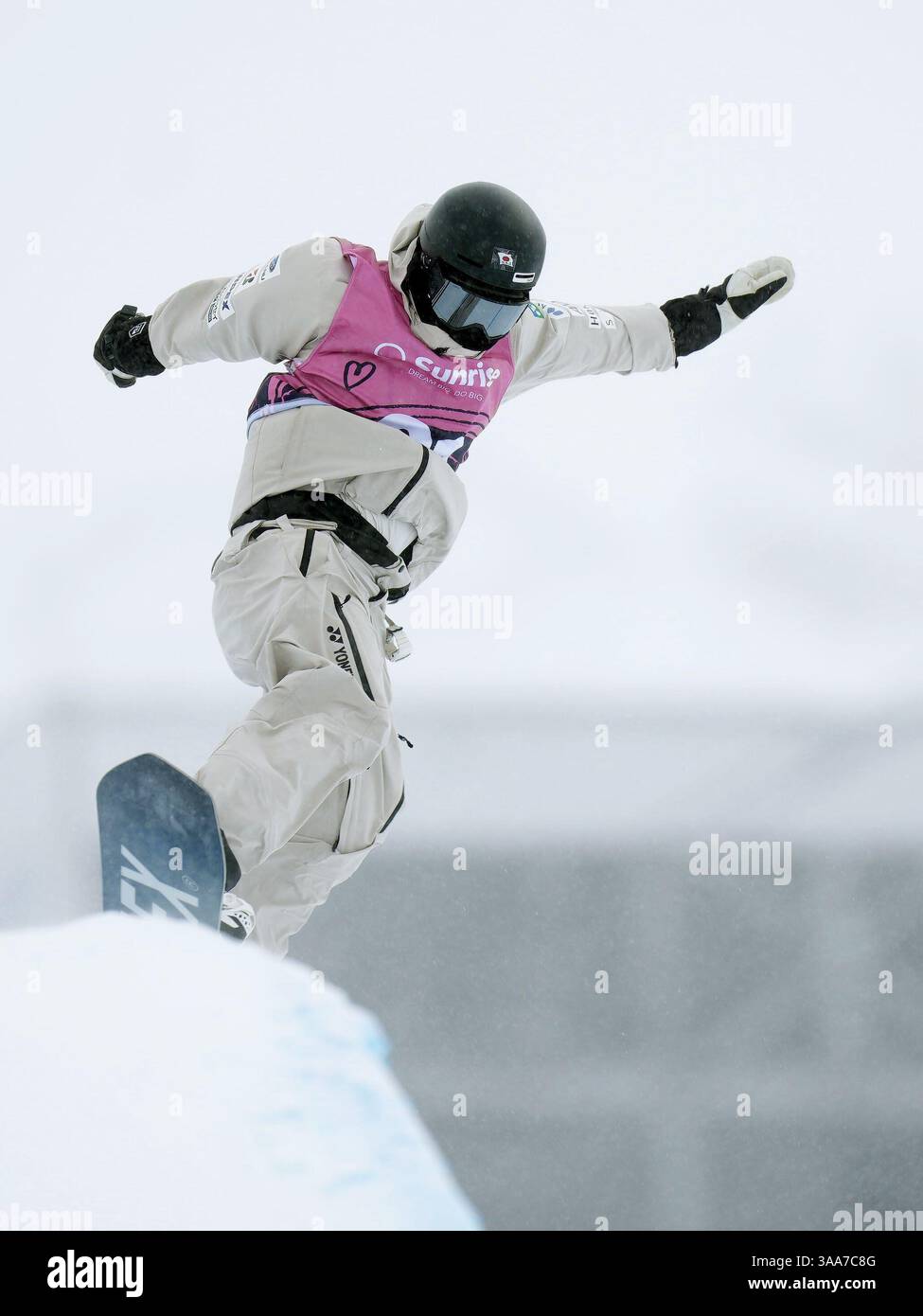 Japan's Yuto Totsuka competes in the men's halfpipe final at the ...